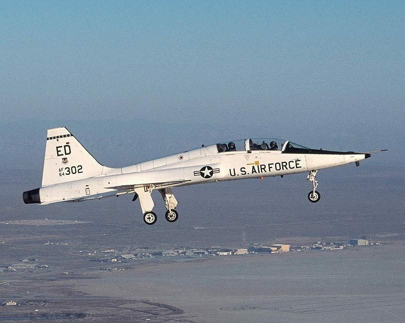 T-38 Talon Trainer In Flight US Air Force Style - A - 24x36 Inch ...