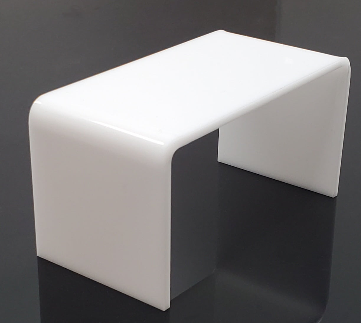 T'z Tagz 8x6x5.5 White Multi-Use Single Unit Acrylic Showcase Risers ...