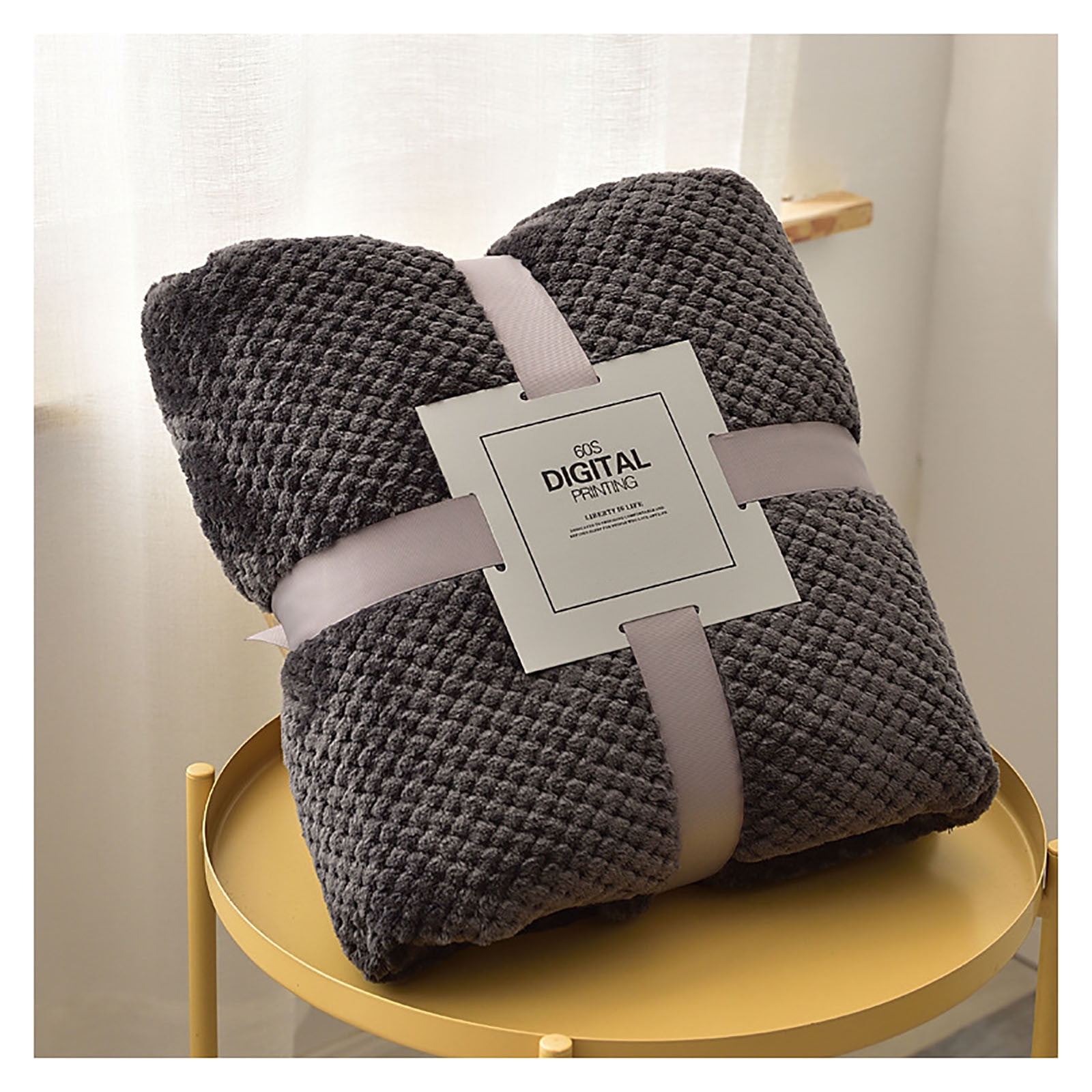 TAIAOJING The New Coral Blanket Flannel Solid Color Office Lunch Break ...