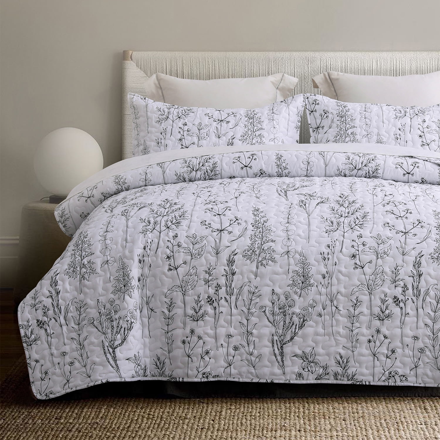 TELIZ Branch Quilt Set,White Printed with Black Botanical Pattern, All ...
