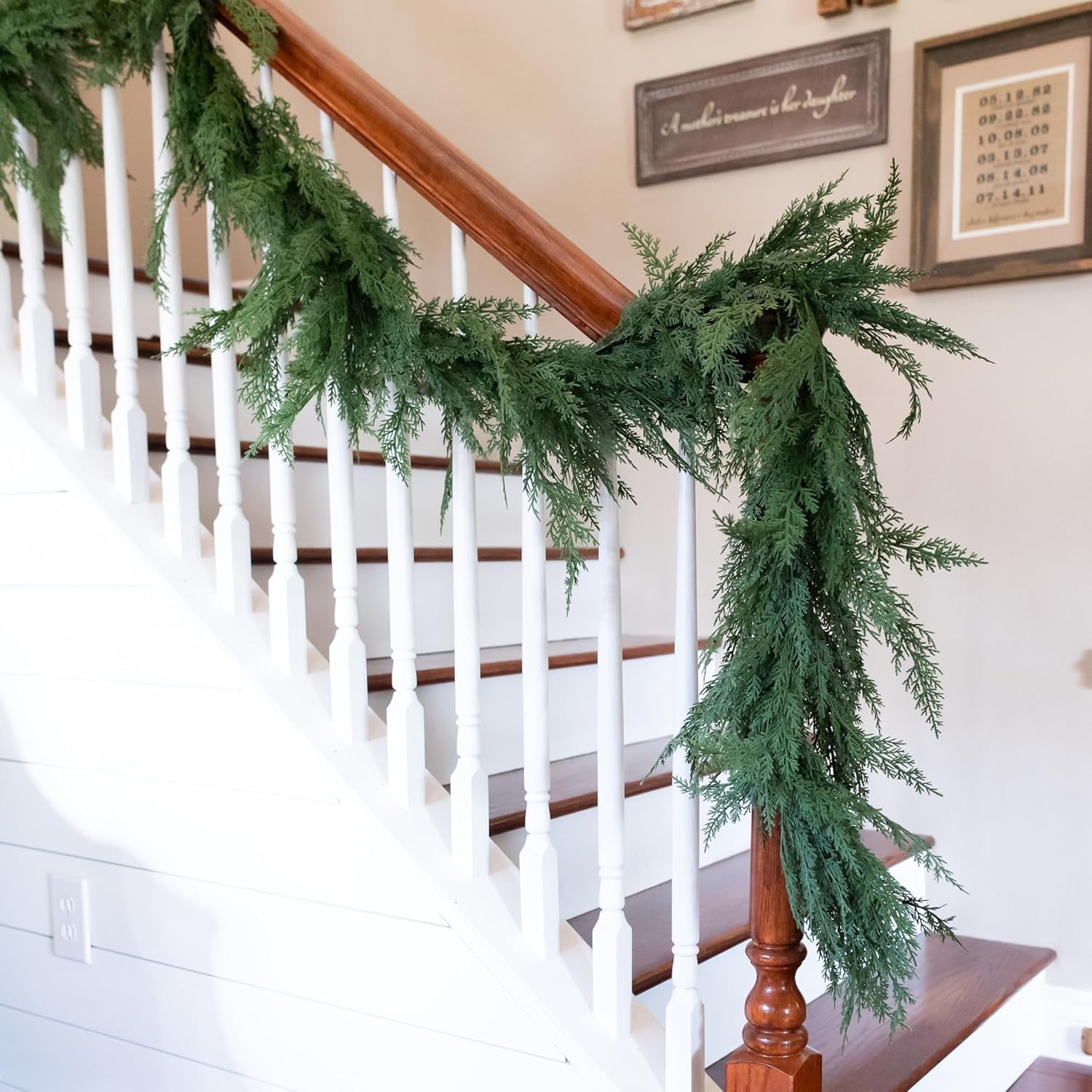 TETOU 9ft Christmas Norfolk Pine Garland Artificial Cypress Garland ...