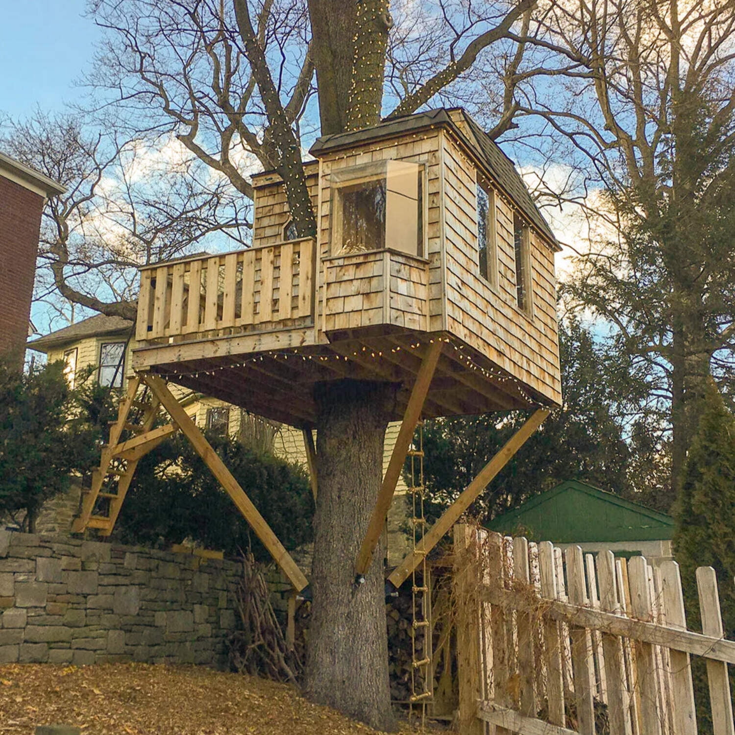 THE ANGELES © : 8' Square Treehouse Plan - Walmart.com