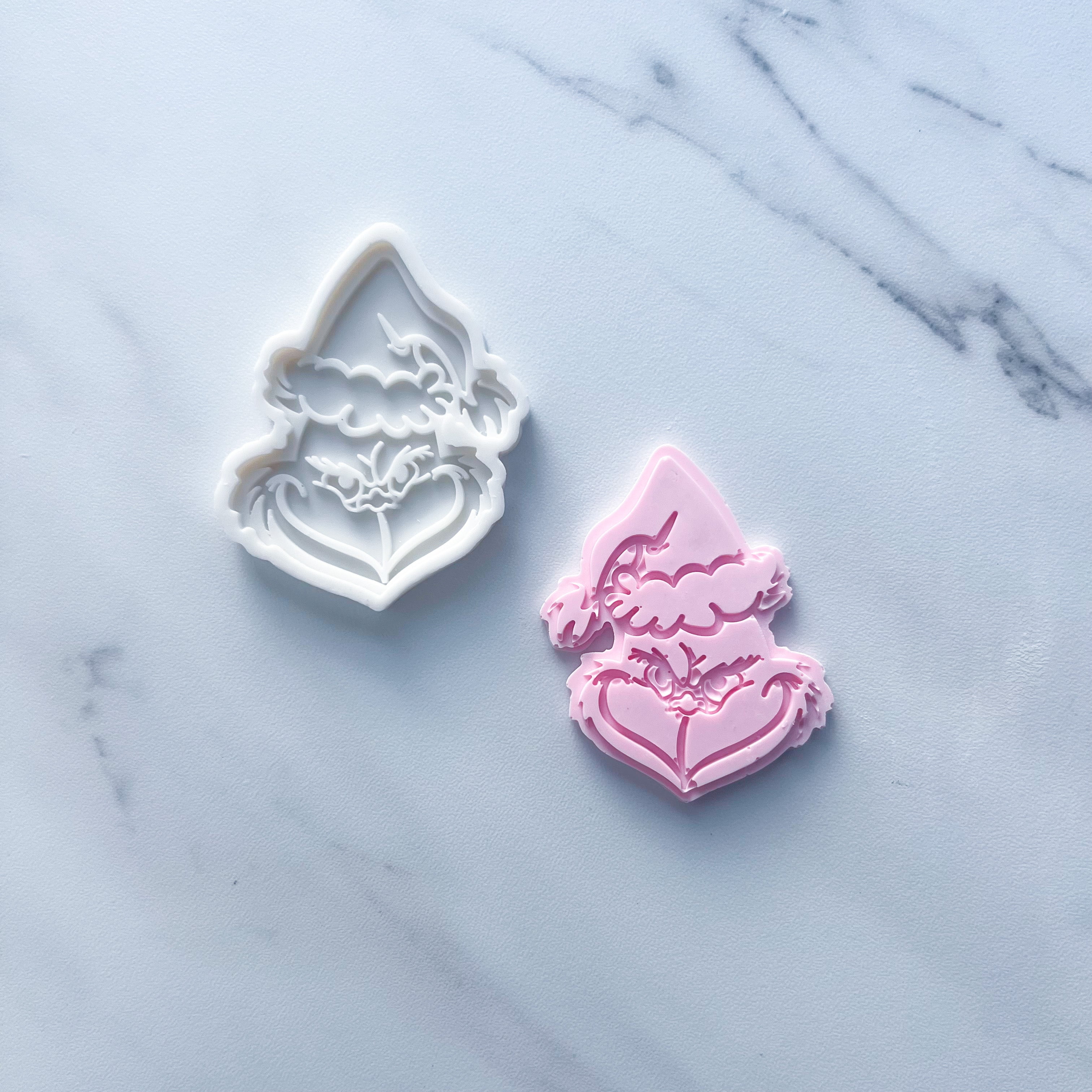 THE GRINCH BAKING MOLD FOR CUPCAKES, CAKEPOPS, CHOCOLATE STRAWBERRIES ...