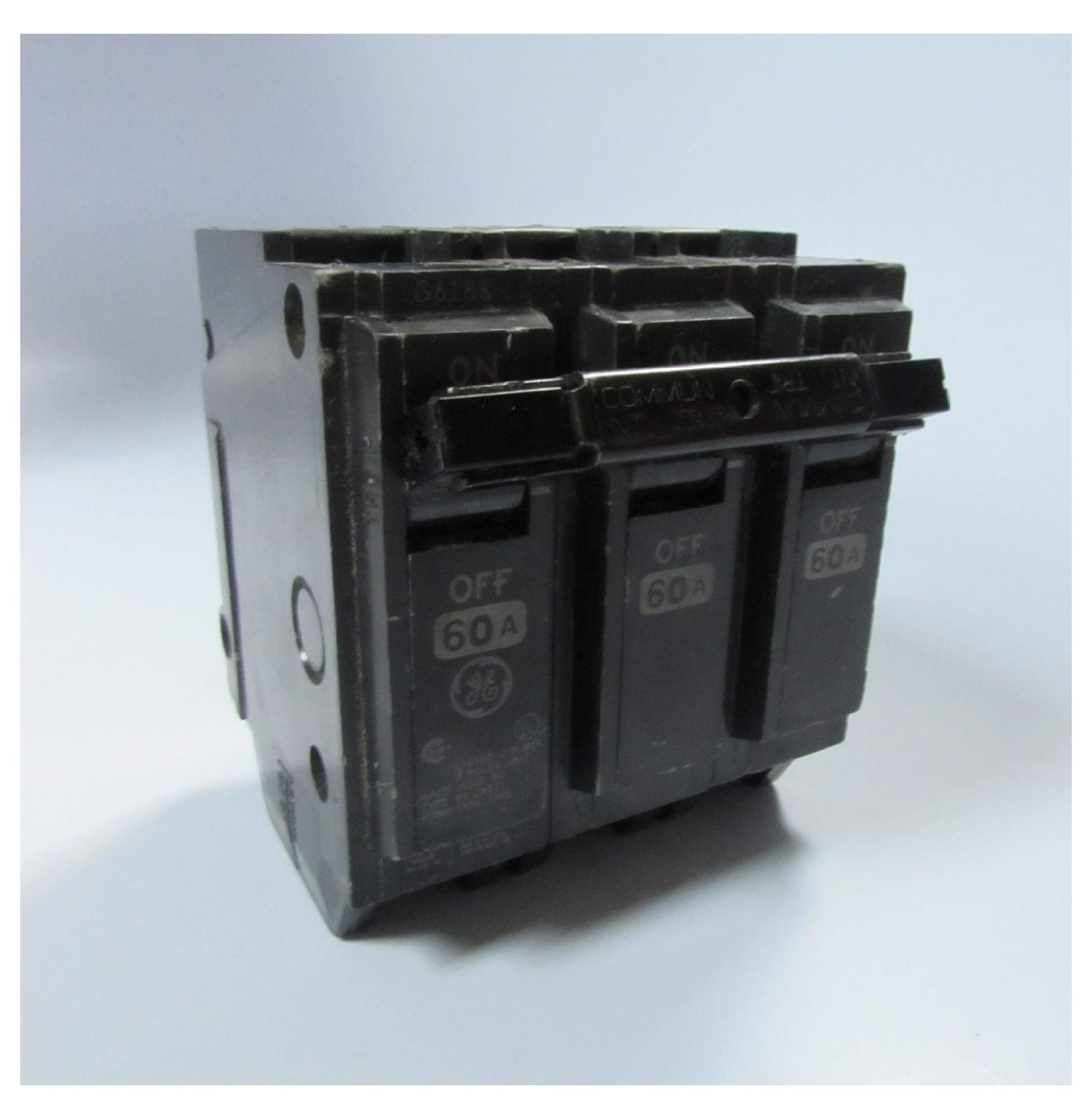 THQL32060 Plug-in Mount Type THQL Feeder Molded Case Circuit Breaker 3 ...