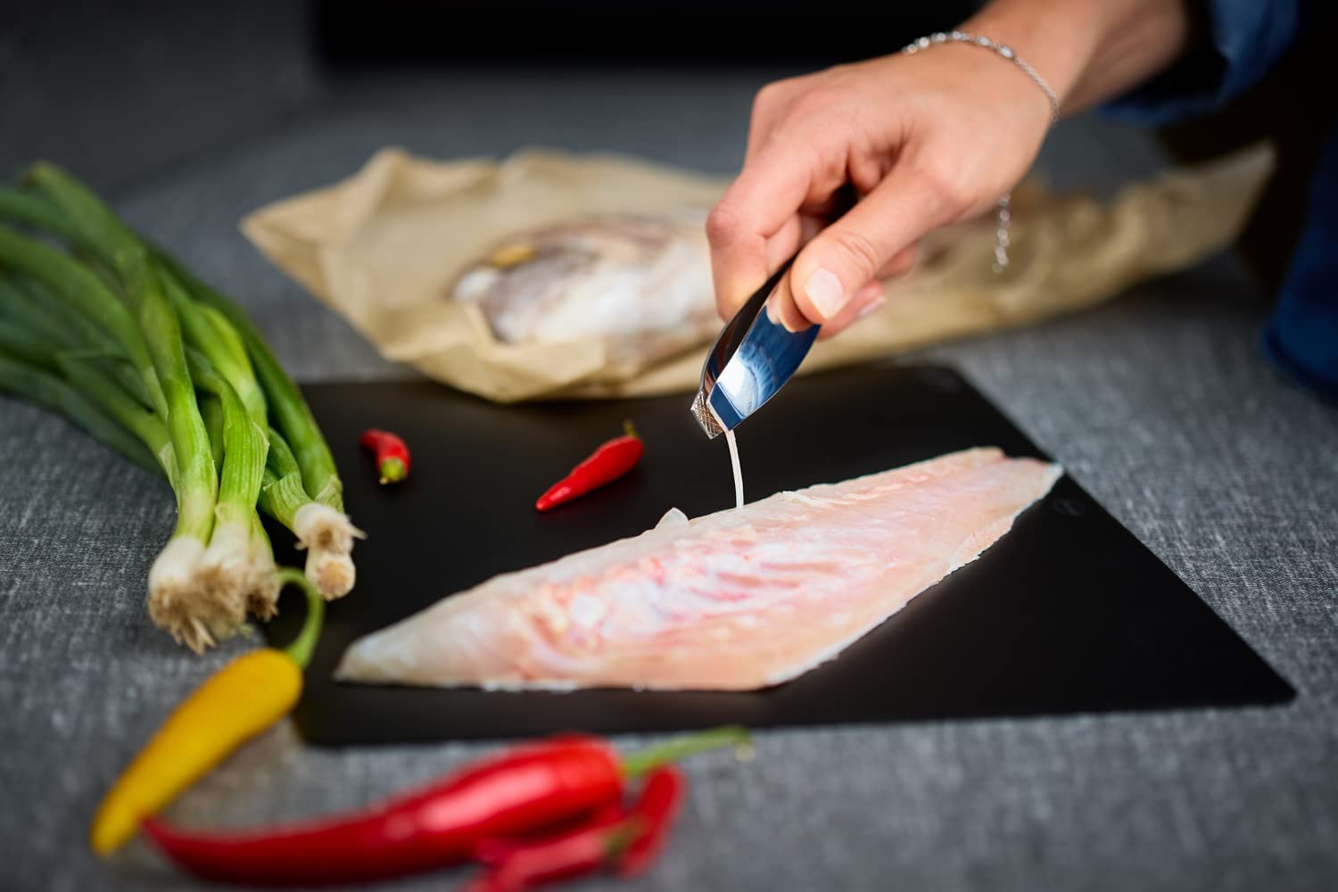 TRA-Rosle Stainless Steel Fishbone Tongs, 5.9-inch, Silver - Walmart.com