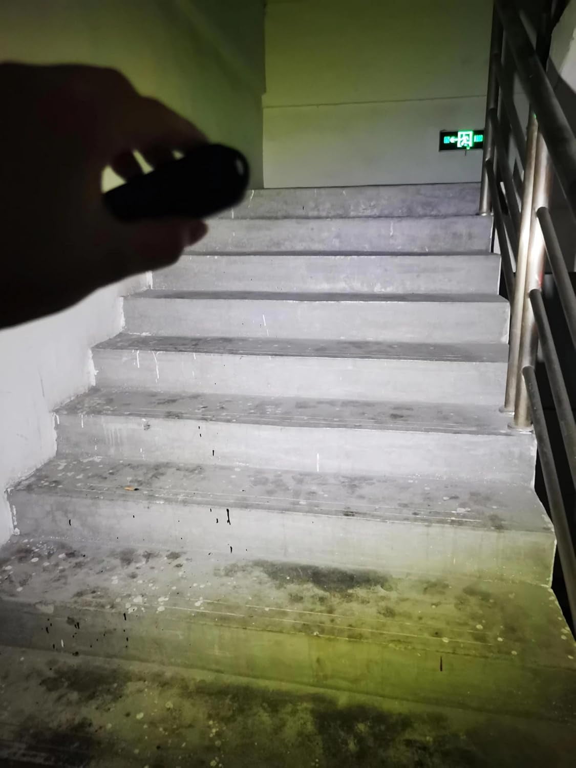 TRA-Running Light for Runners, Clip on Flashlight Rechargeable Safety ...