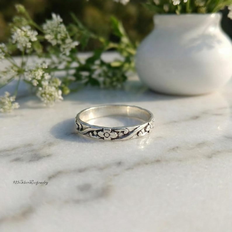 TRIDHA SILVER- Sterling Silver Floral Ring - Vintage Style Wedding Band ...