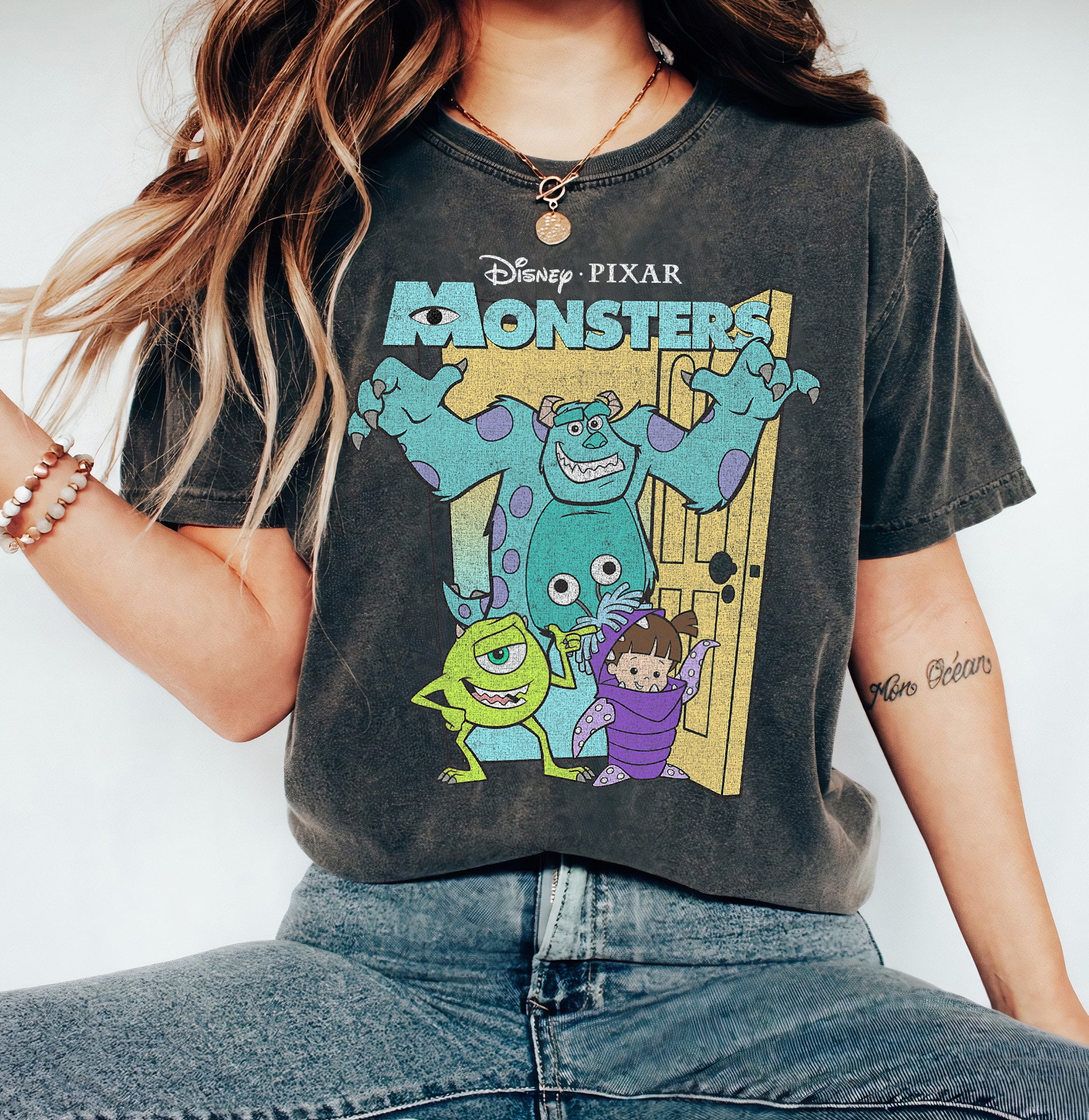 TSHIRT-Disney Pixar Monsters Inc. Mike Sully Boo Group Poster T-Shirt ...