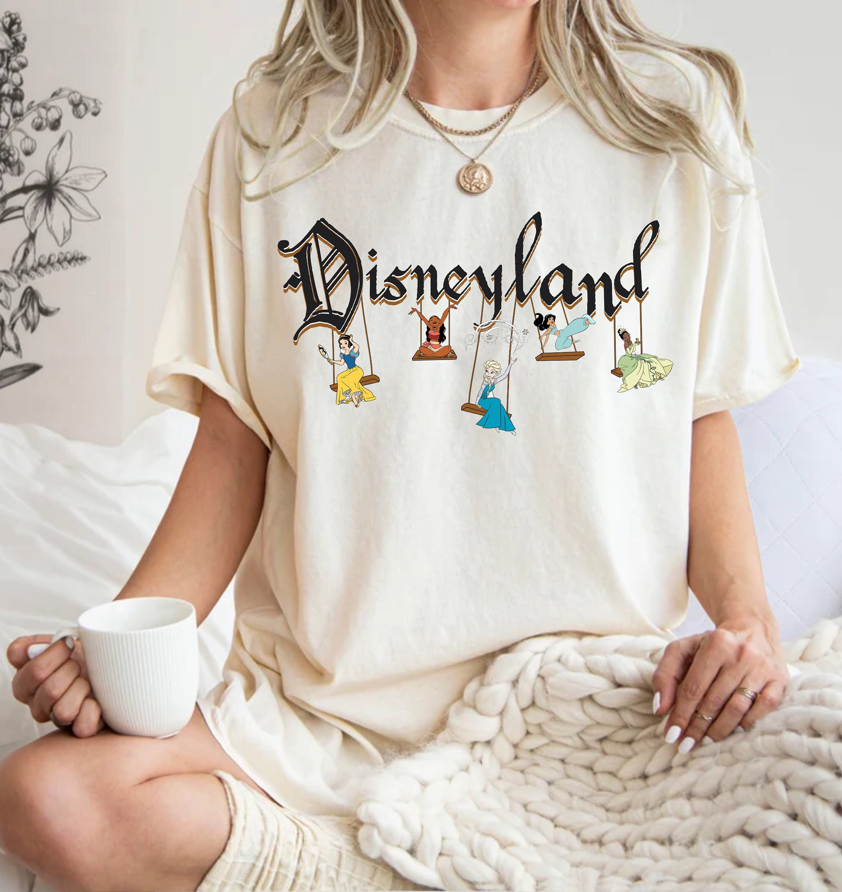 TSHIRT-Disney Princess Characters Disneyland Shirt, Snow White Moana ...