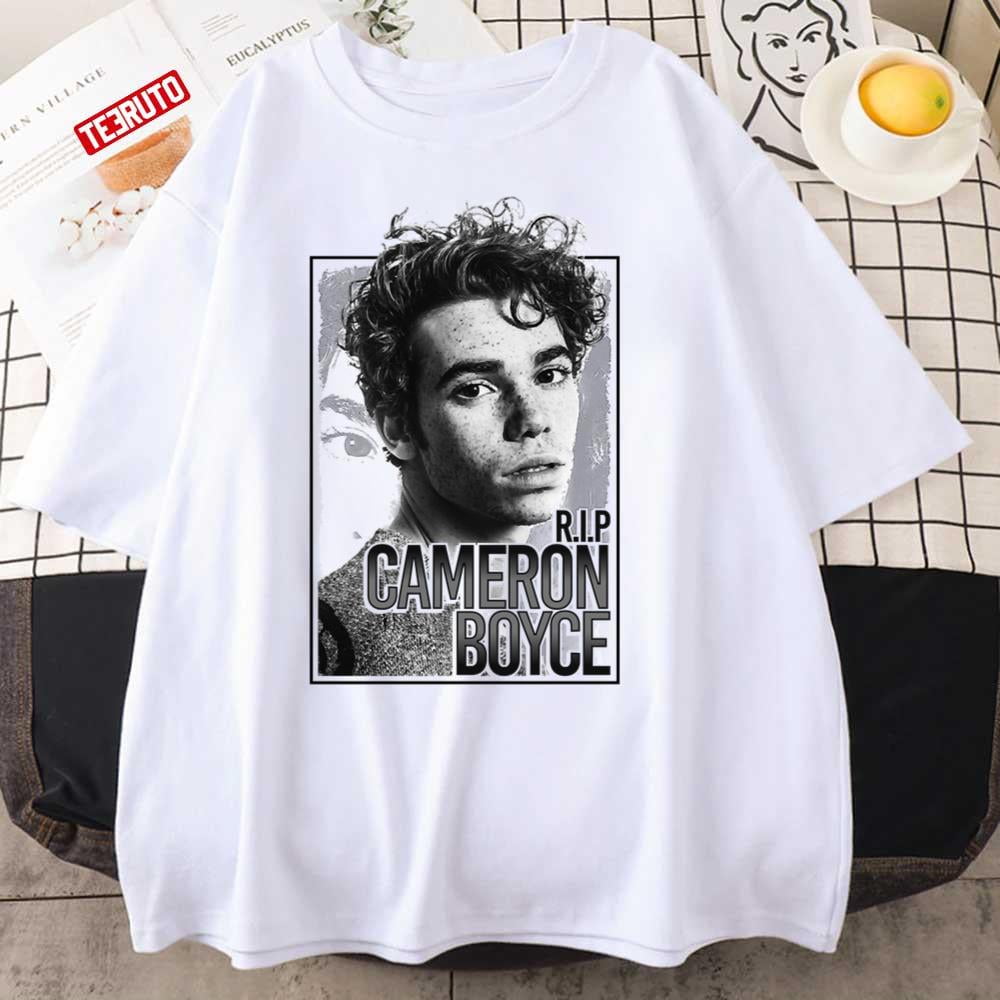 TSHIRT-RIP Cameron Boyce Too Young Unisex T-Shirt - Walmart.com