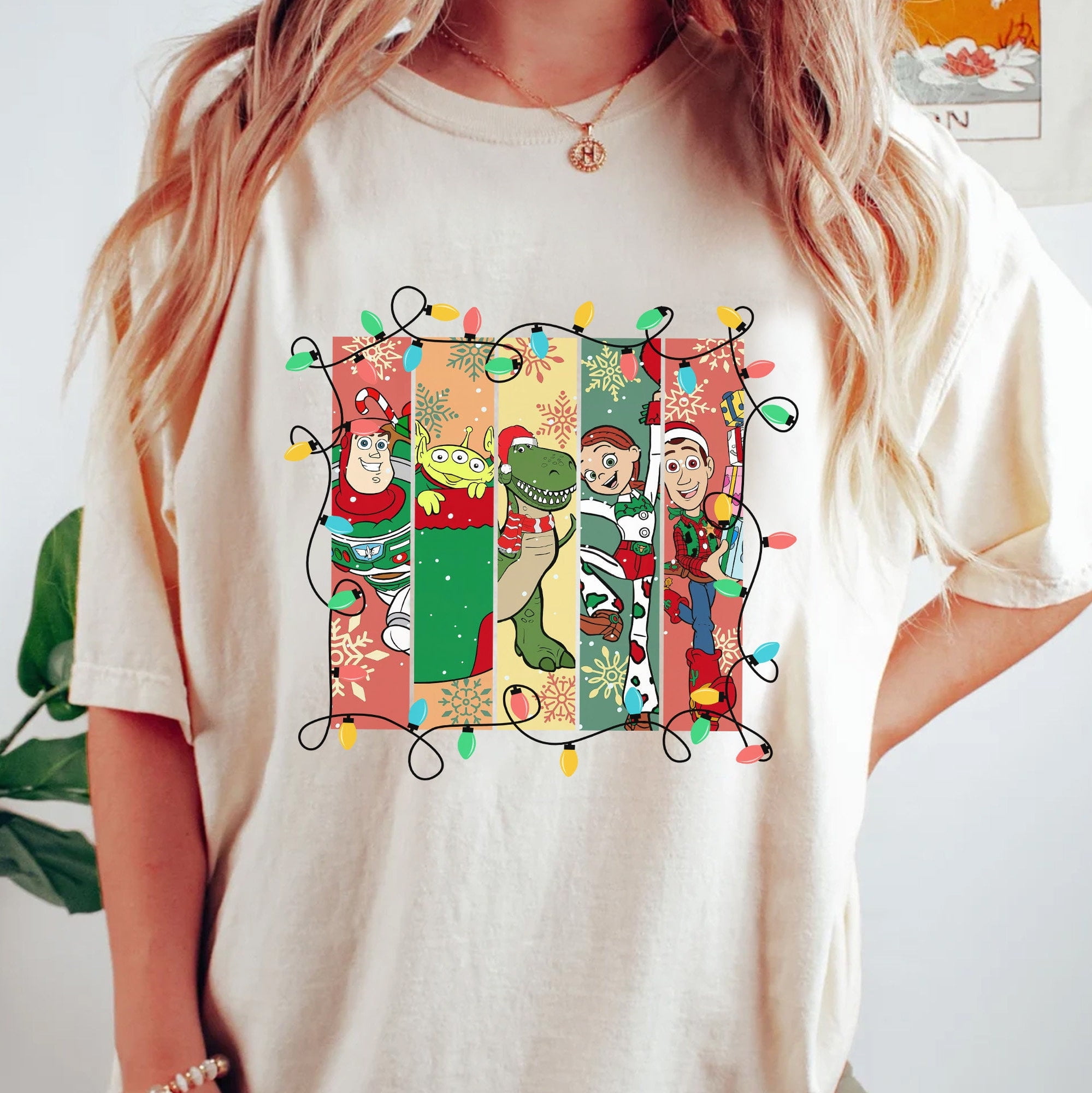 TSHIRT-Toy Story Characters Squad Christmas T-shirt, Santa Buzz Woody ...