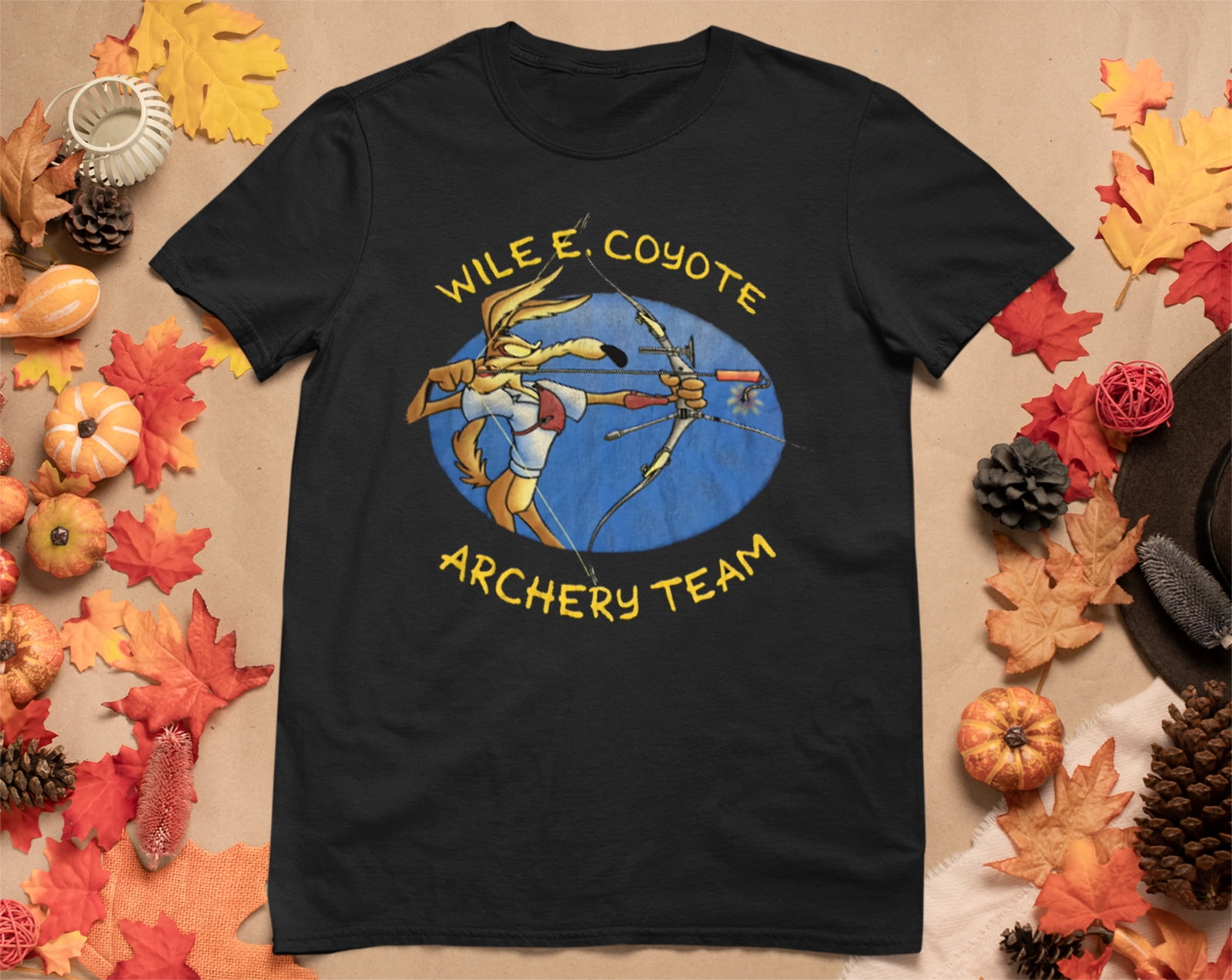 TSHIRT-Wile E Coyote and the Road Runner Archery Team T shirt Black ...