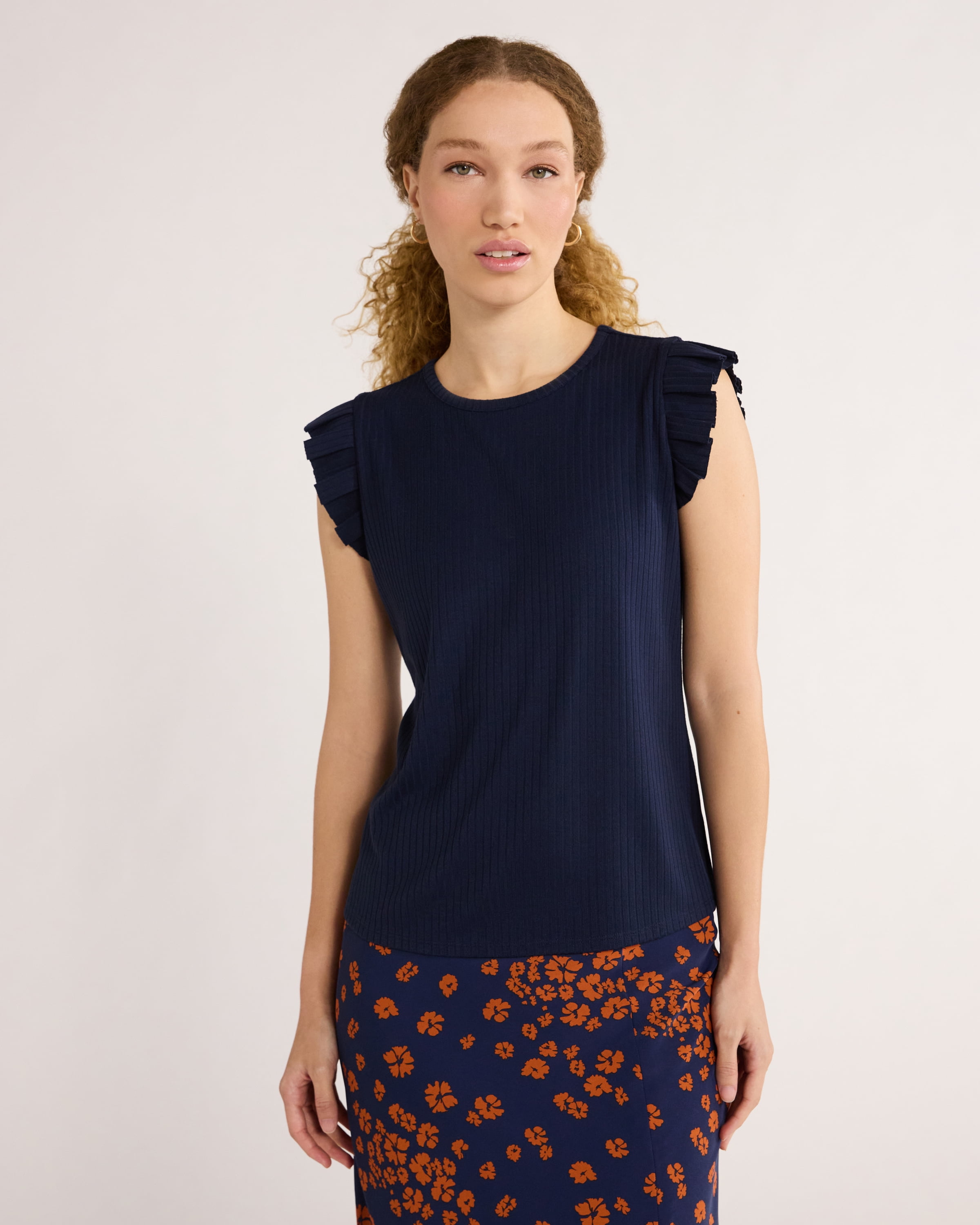 Time and Tru Women's Rib Ruffle Sleeve Top - Walmart.com