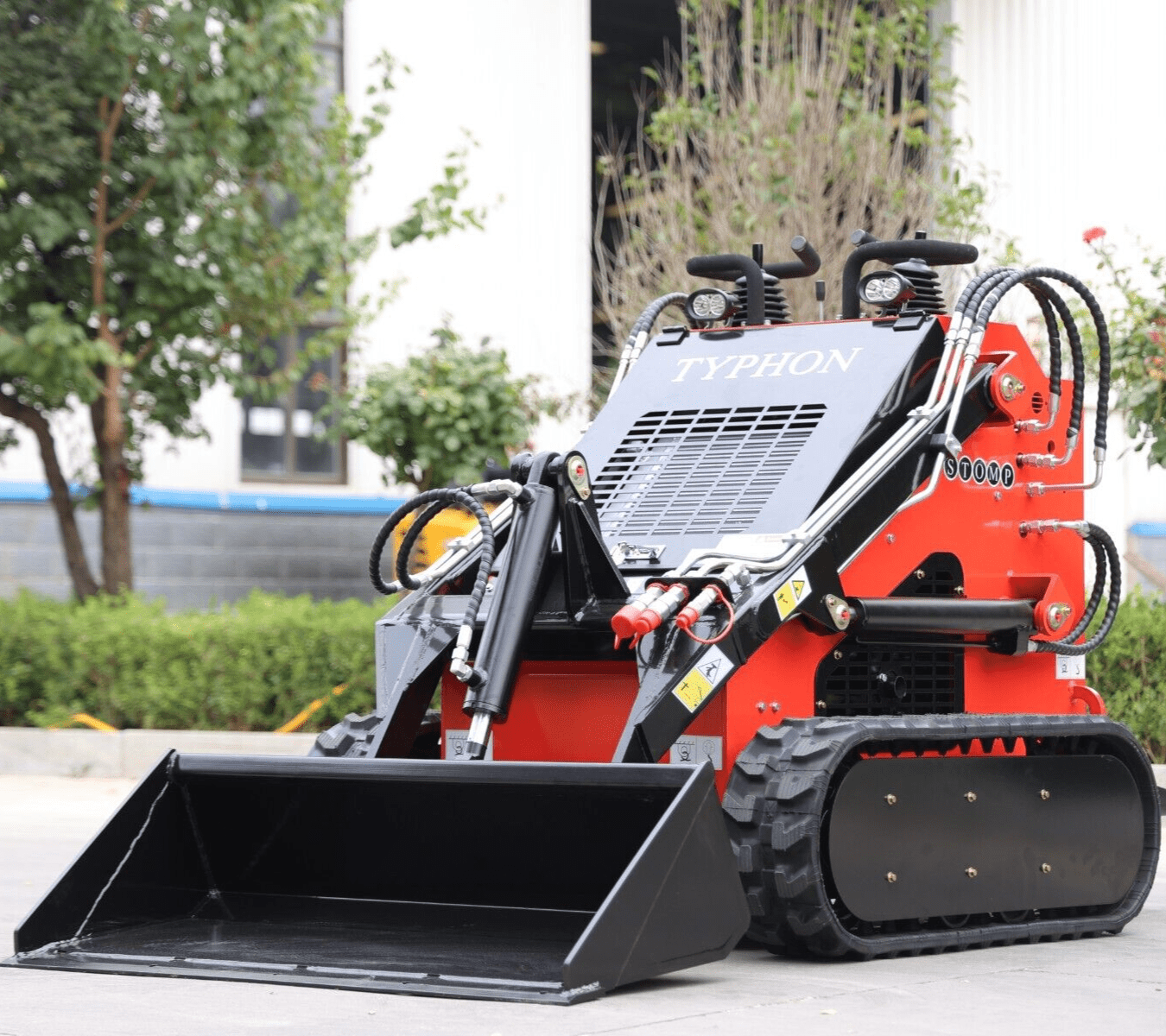 TYPHON STOMP Mini Tracked Skid-Steer Loader, 22.1HP Honda GX690, for ...
