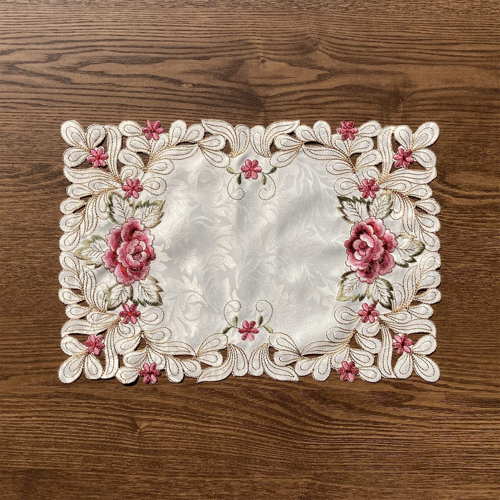 Table Cloth Placemats Centerpieces 11inch by 17inch Christmas Floral ...