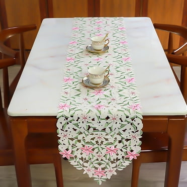 Brielle Home Woodsworth Plaid 13-Piece Dining Set: Table Runner ...