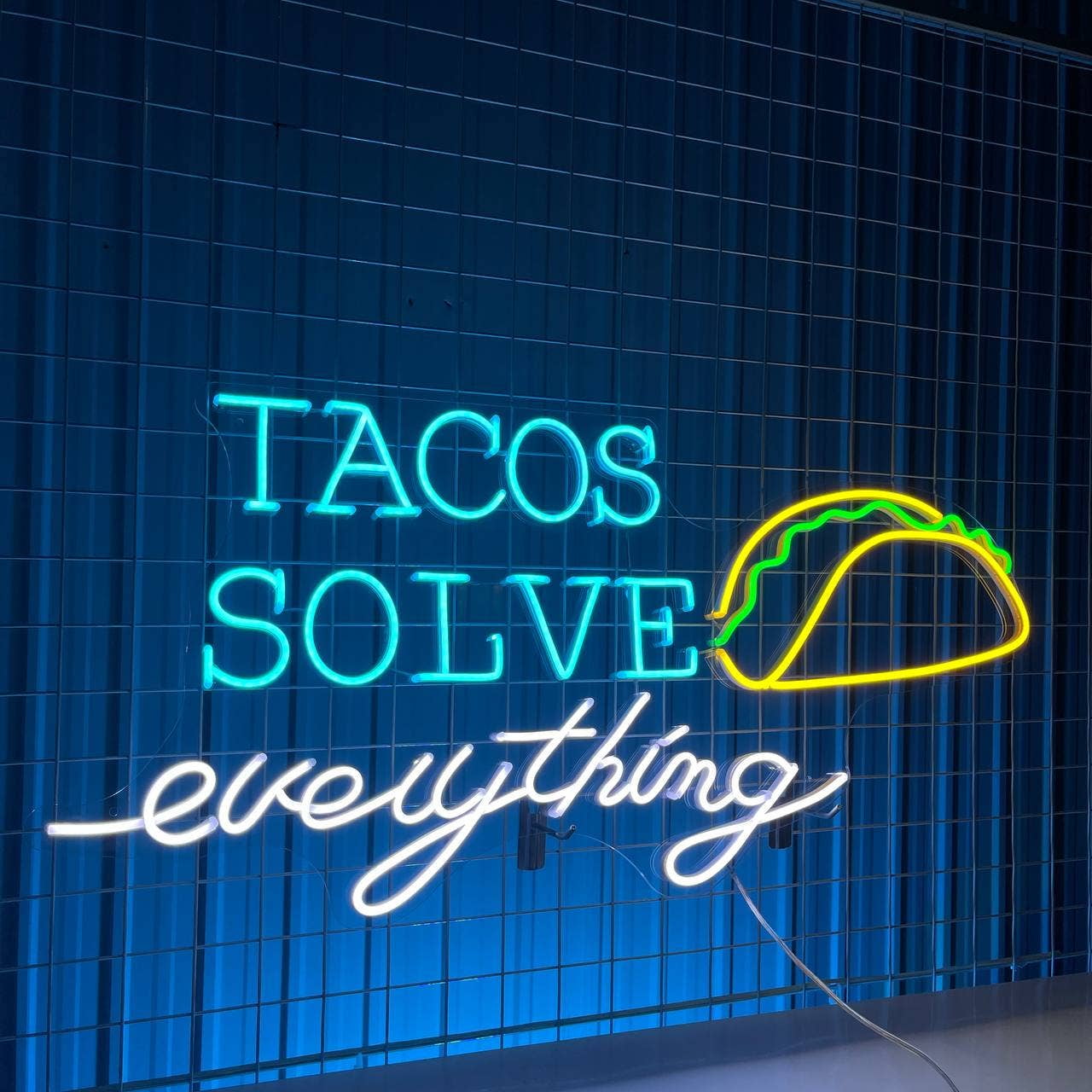 Tacos Solve Everything Neon Sign, Mexican Restaurant Decor - Walmart.com