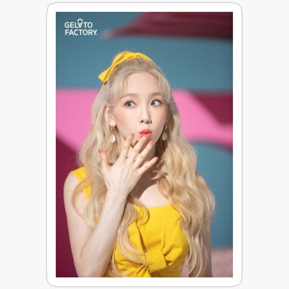 Taeyeon - Gelato Factory Sticker Phone Decal Water Bottle Stickers Car ...