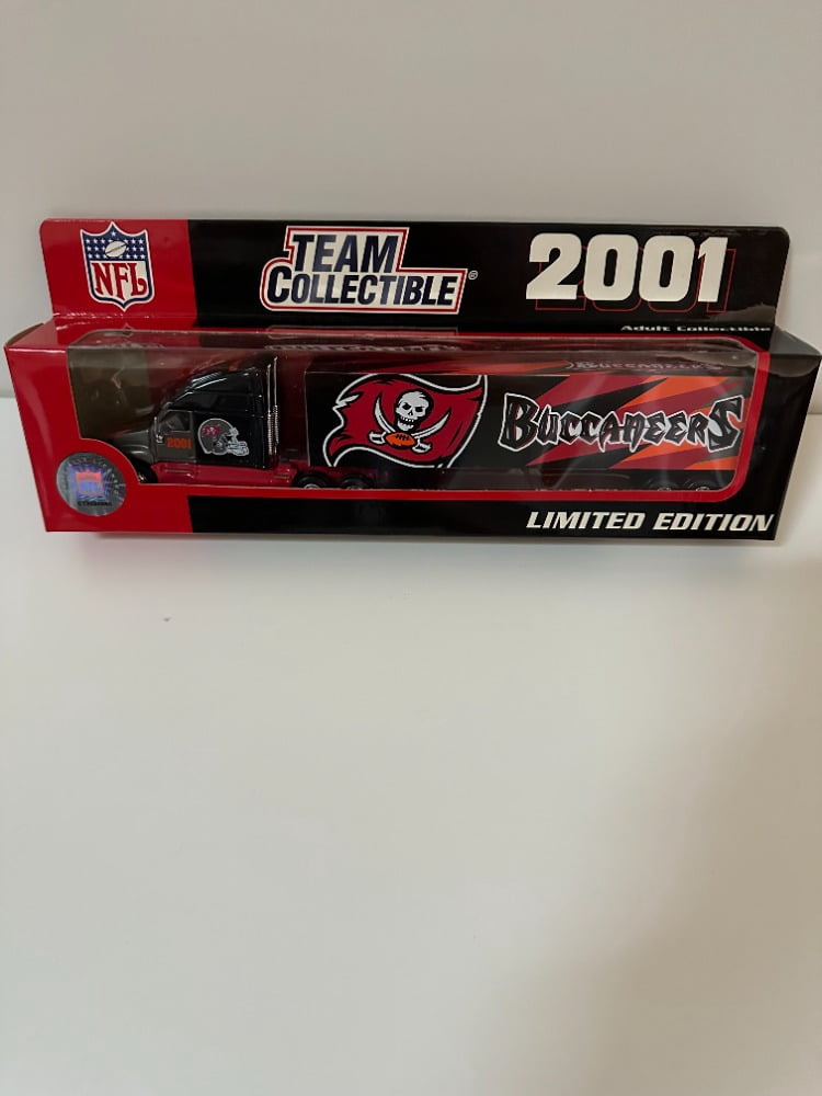 Tampa Bay Buccaneers Fleer 2001 Team Collectible Series NFL Tractor ...
