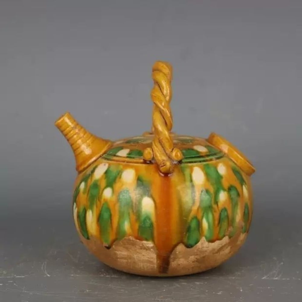 Tang Sancai Floating Carving Tiger Spot Pattern Carrying Pot Lifting ...