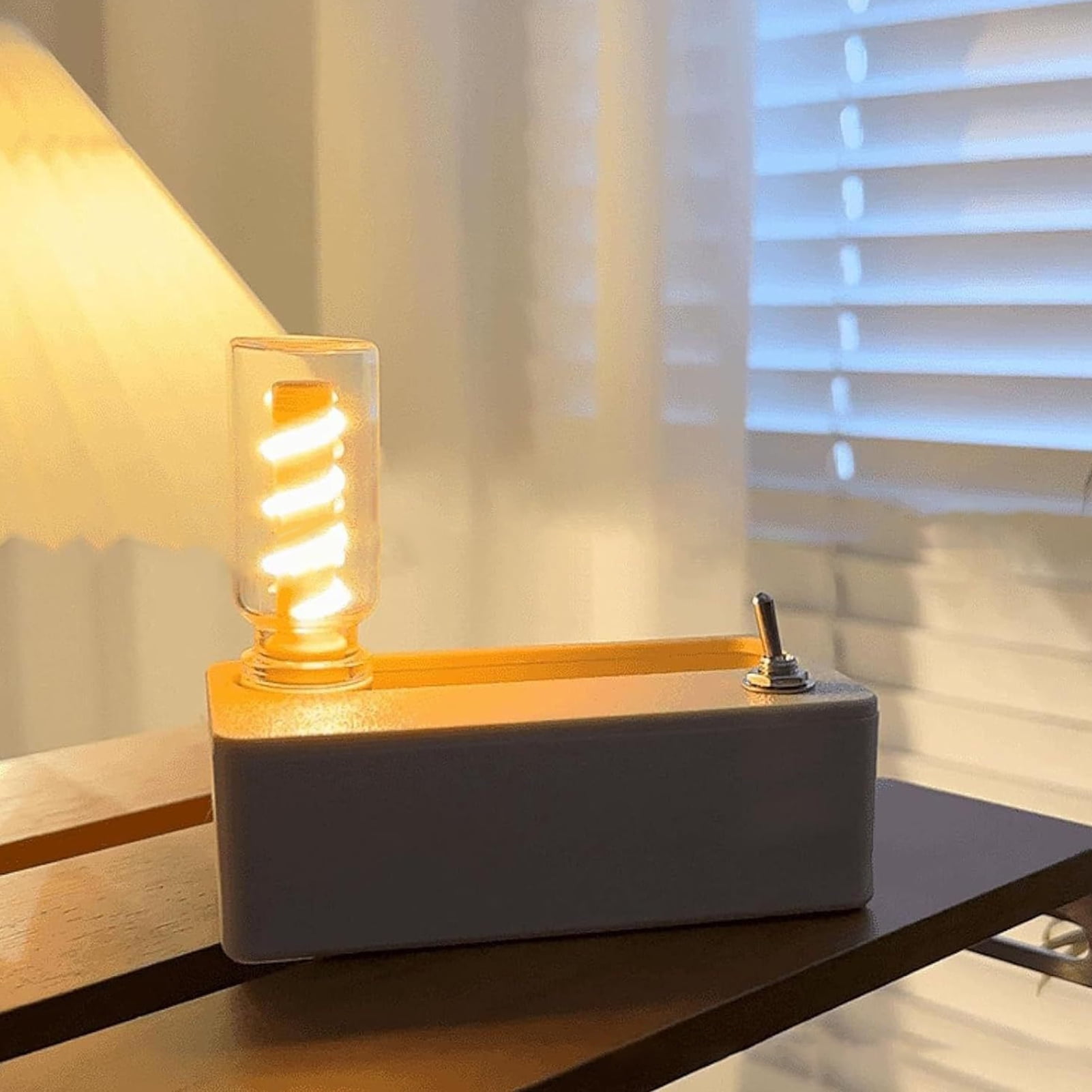 Taosunzt Creative Magnetic Flippable Table Lamp Soft Glow Flicker Free ...