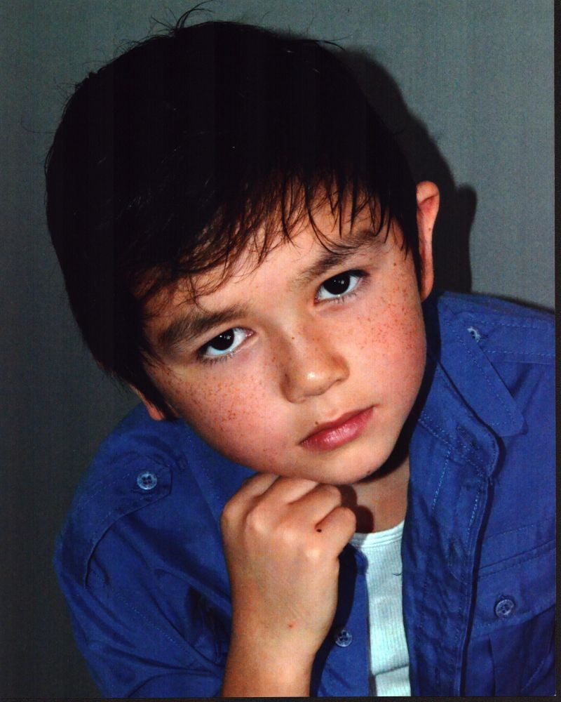 Tate Yap In Blue Top With Chin On Hand Photo Print (8 x 10) - Item ...