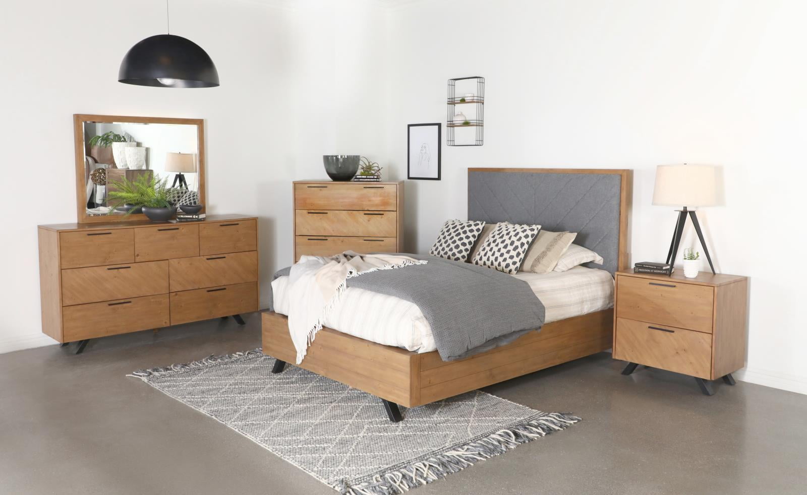 Taylor 4-piece Queen Bedroom Set Light Honey Brown and Grey - Walmart.com