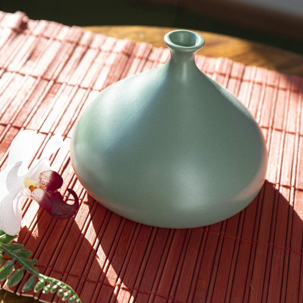 Teco Art Pottery Collection Kiss Vase Smooth Micro-Crystalline Matte ...