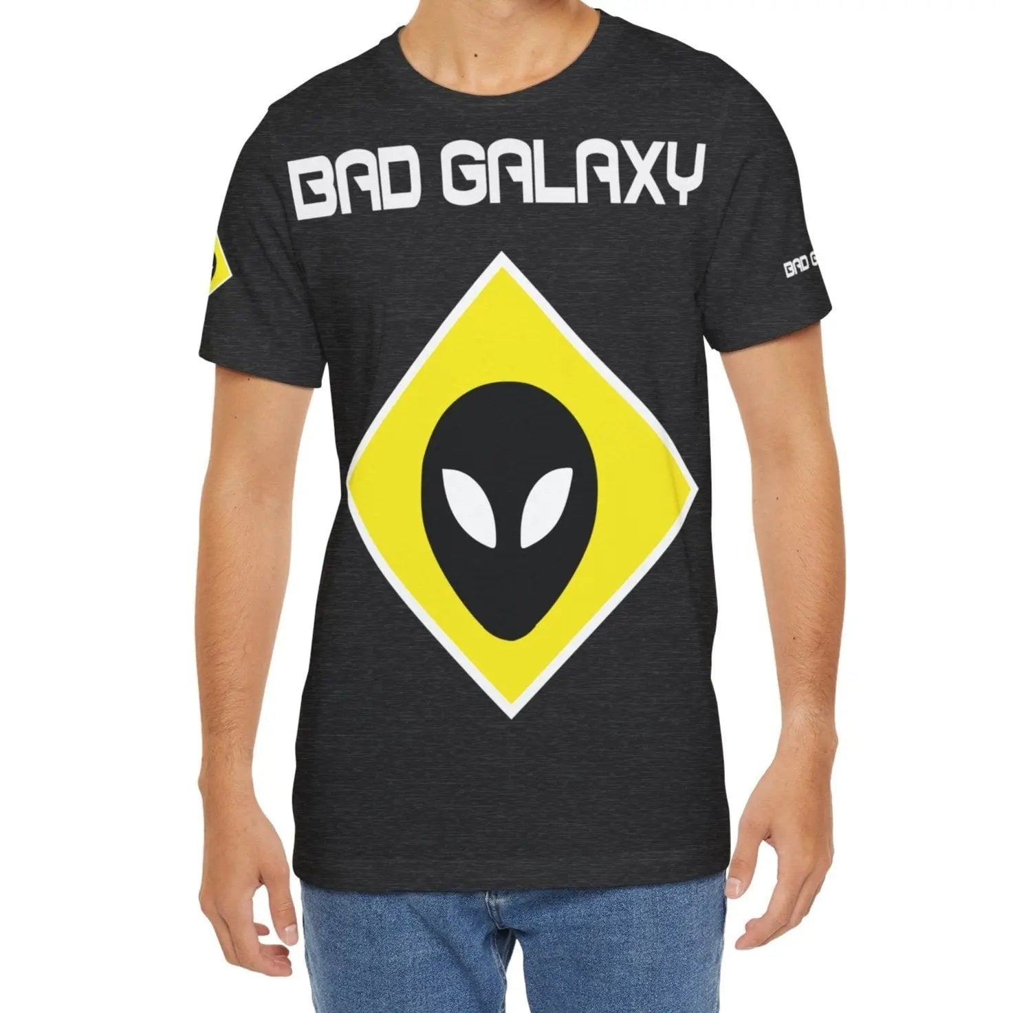 Tee Shirt with Alien - Walmart.com