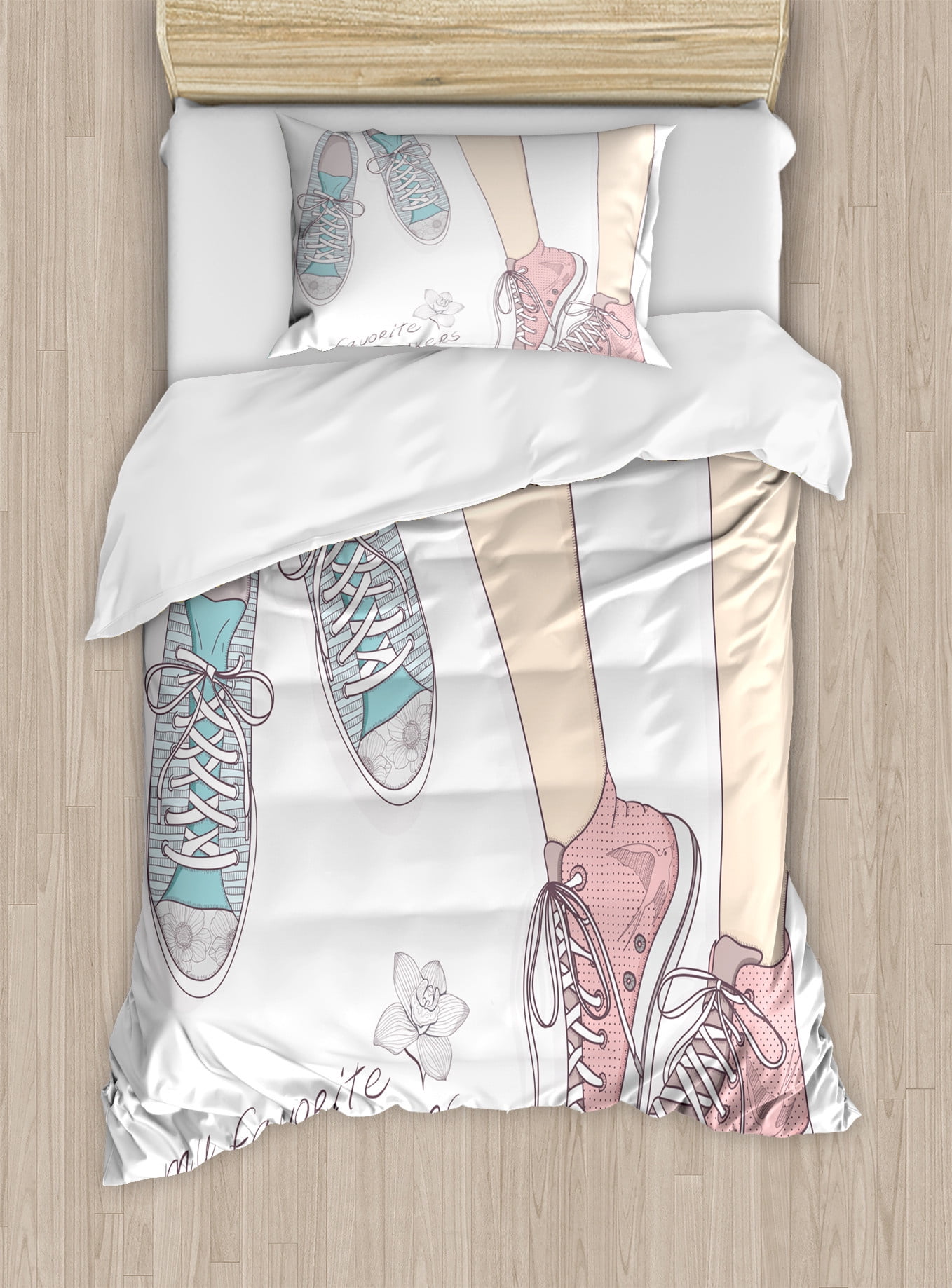 Teen Room Duvet Cover Set, Pair of Shoes in Young Girl Feet with Floral ...