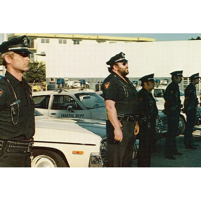 Terence Hill and Bud Spencer in I due superpiedi quasi piatti Crime ...