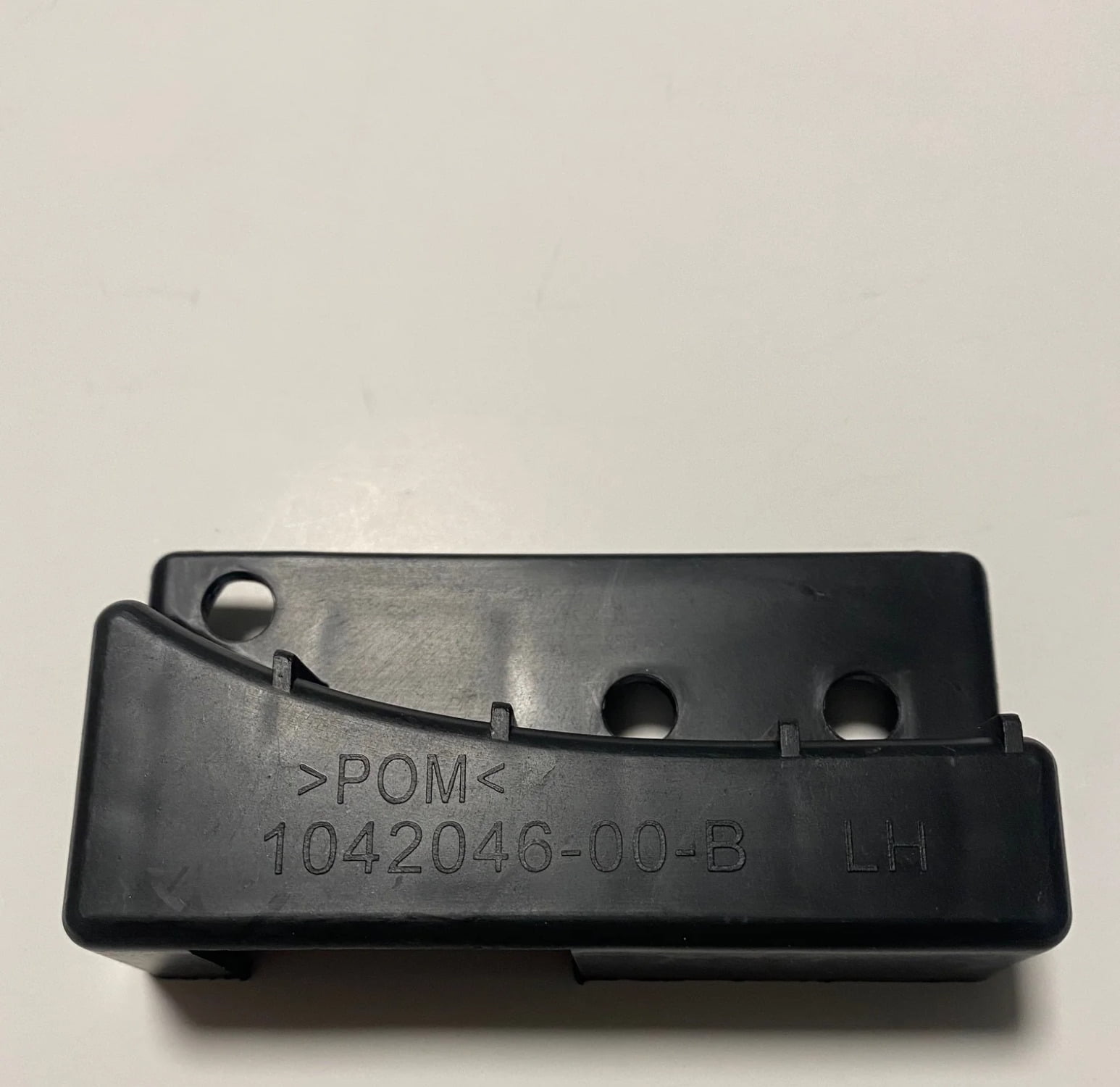 Tesla Model S Rear Bumper Fascia Hanger Bracket, Left, 2012-2019 ...