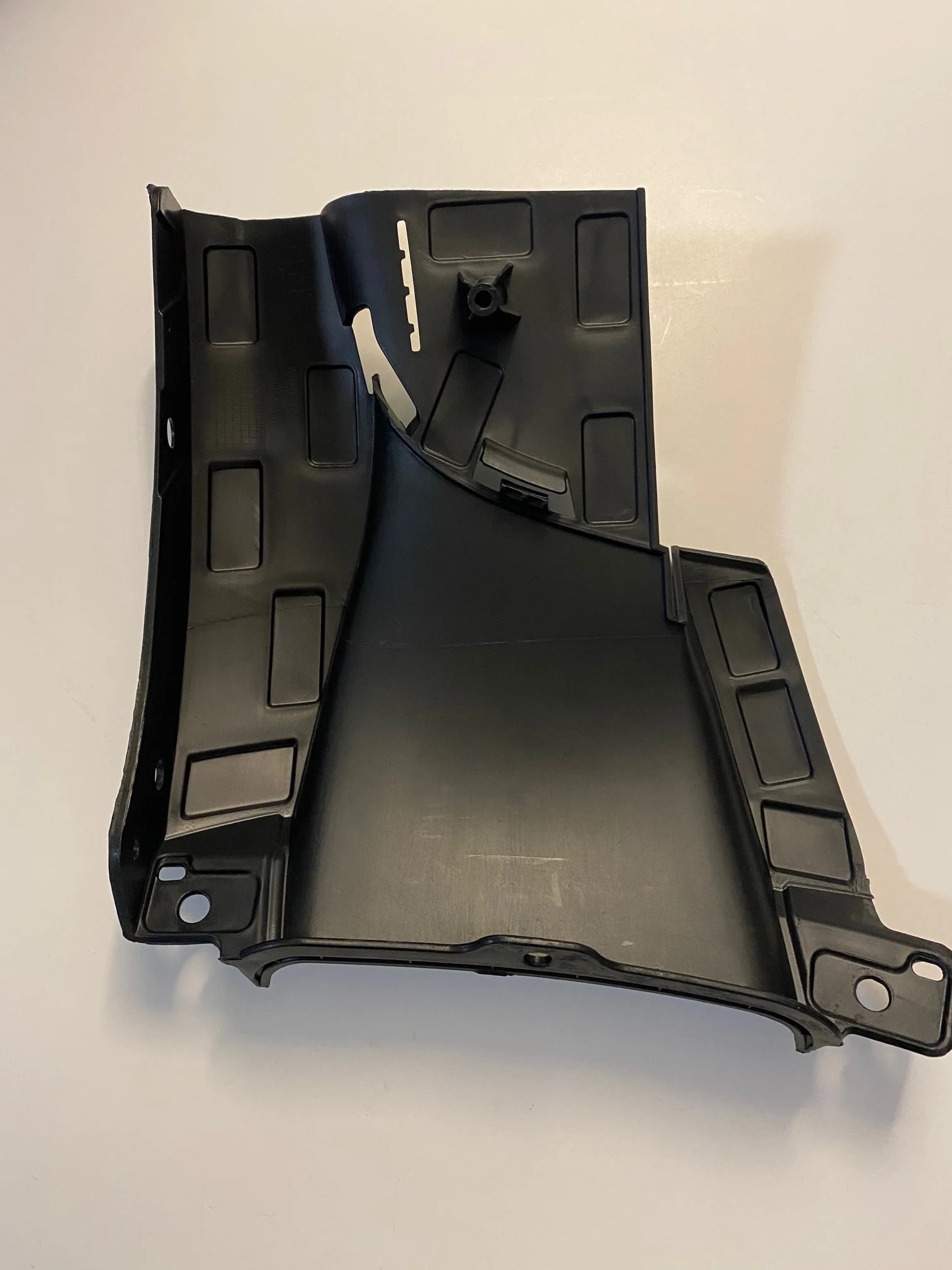 Tesla Model Y Right Front Bumper Side Inner Bracket, 2020-2024 ...