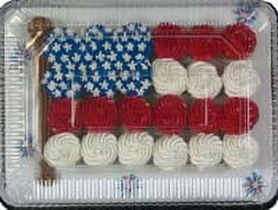 The Bakery at Walmart White Cupcake with Buttercream Icing, 24 Count ...