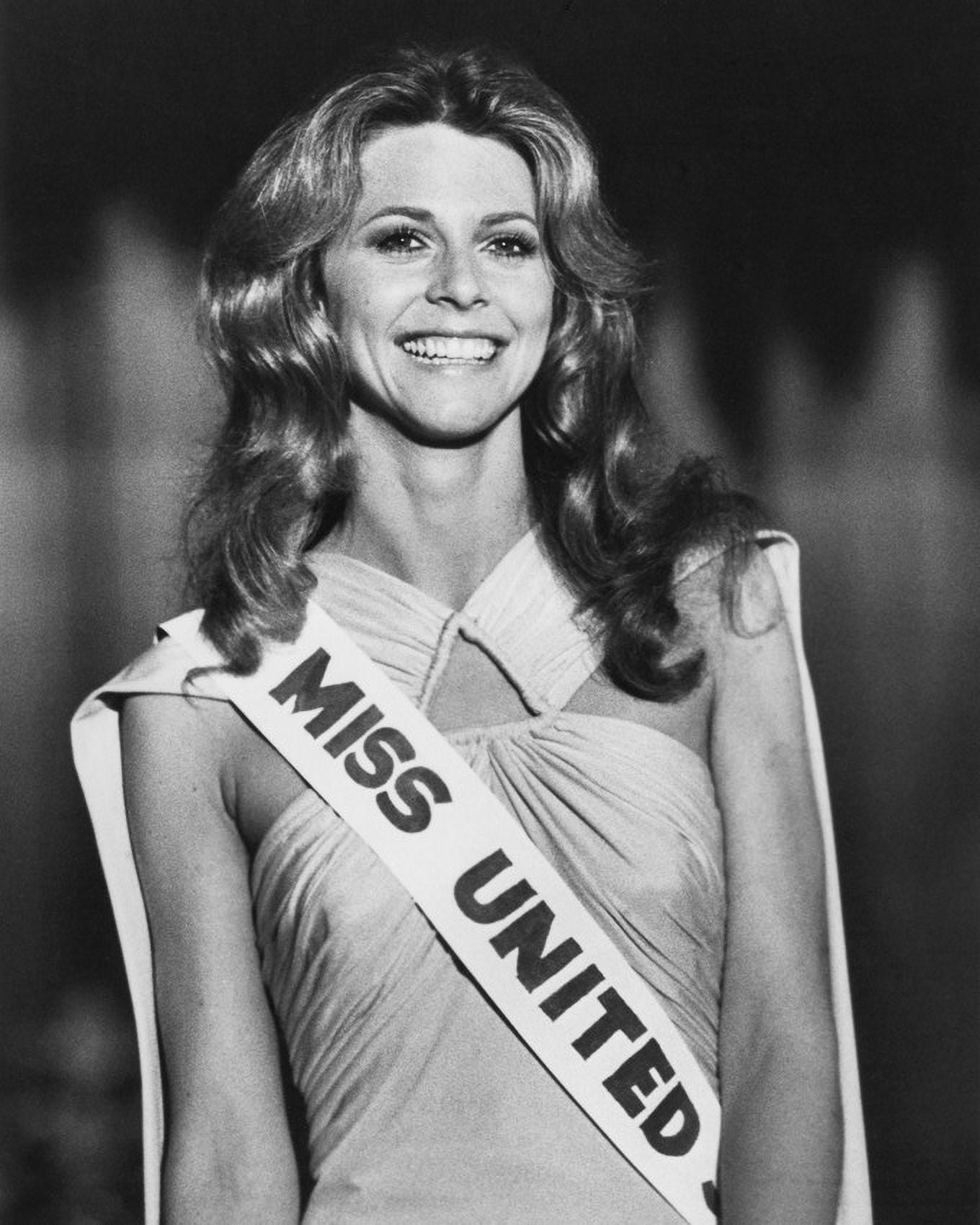 The Bionic Woman Lindsay Wagner Miss Usa Beauty Pageant Pose 24x36 ...