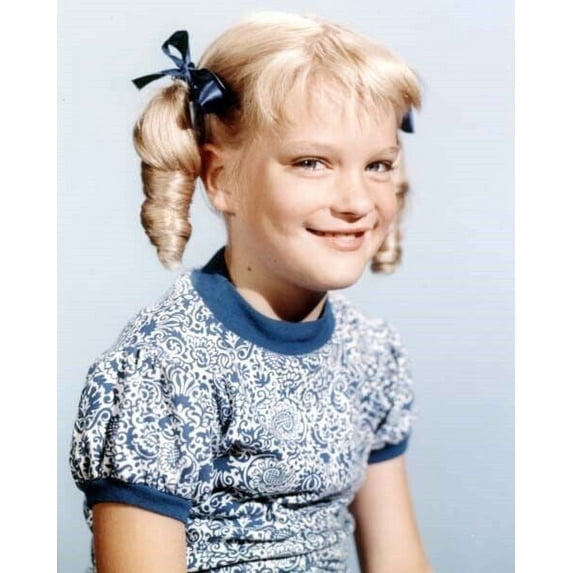 The Brady Bunch 1969 Eve Plumb smiling portrait as Jan Brady 8x10 inch ...