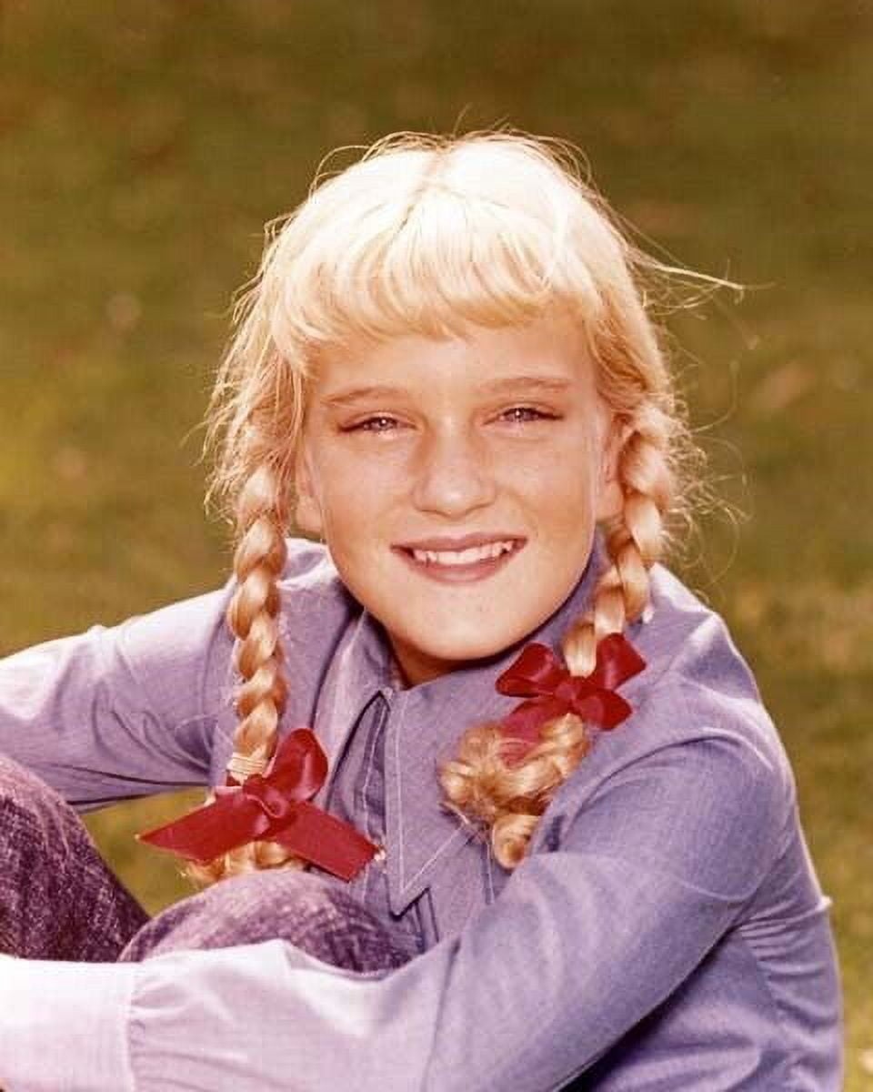 The Brady Bunch 8x10 inch photo Eve Plumb with pigtails smiles as Jan ...