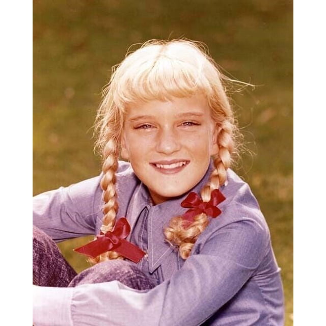 The Brady Bunch 8x10 inch photo Eve Plumb with pigtails smiles as Jan ...