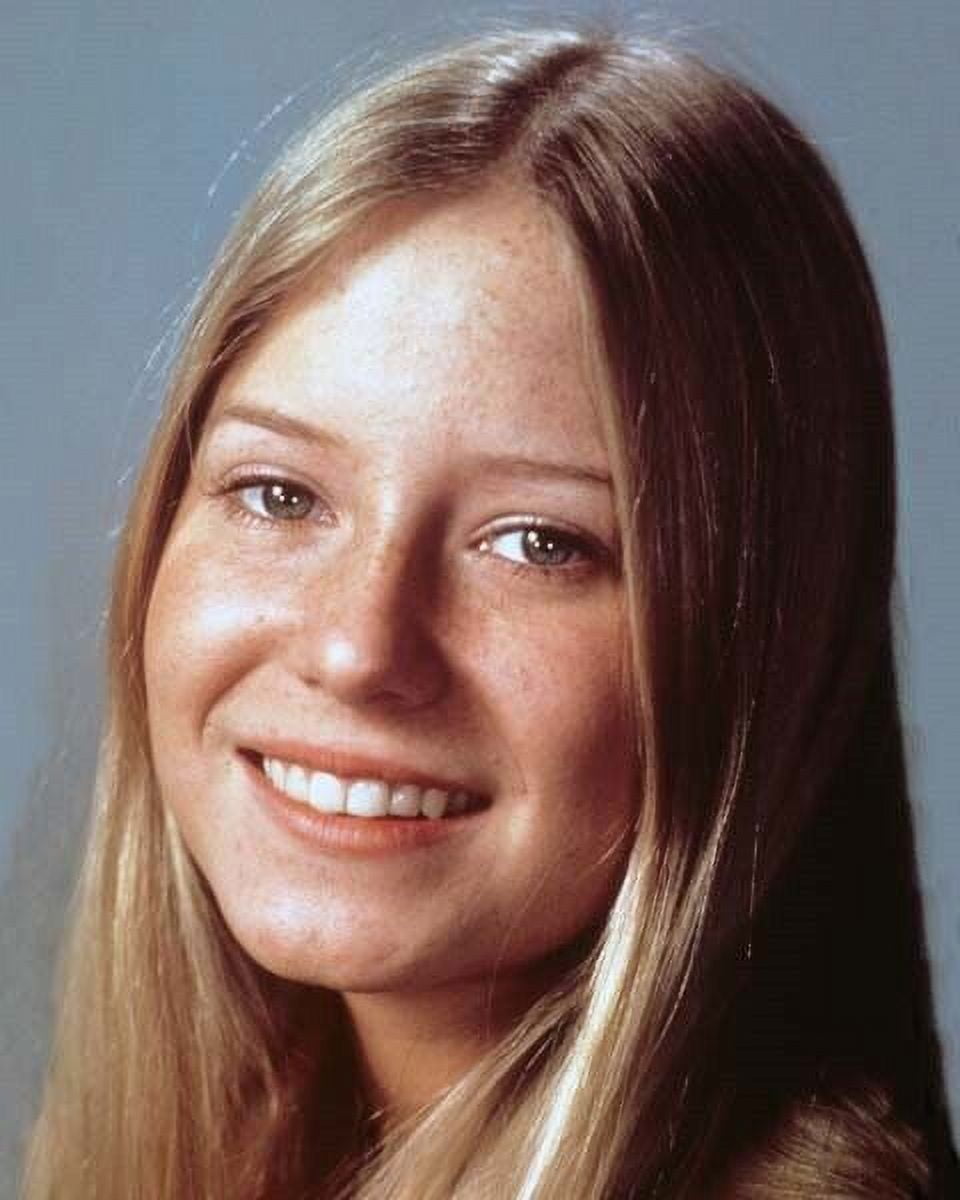 The Brady Bunch Maureen McCormick as Marcia smiling portrait 8x10 inch ...