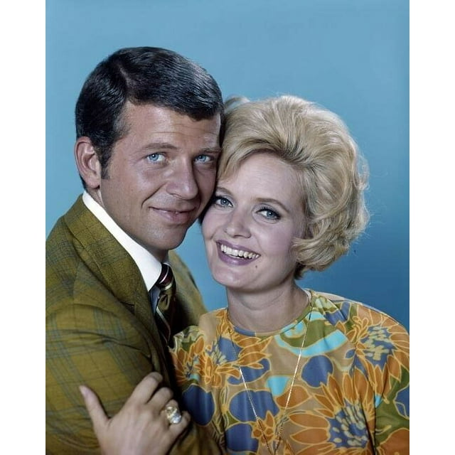The Brady Bunch Robert Reed Florence Henderson first season pose 8x10 ...