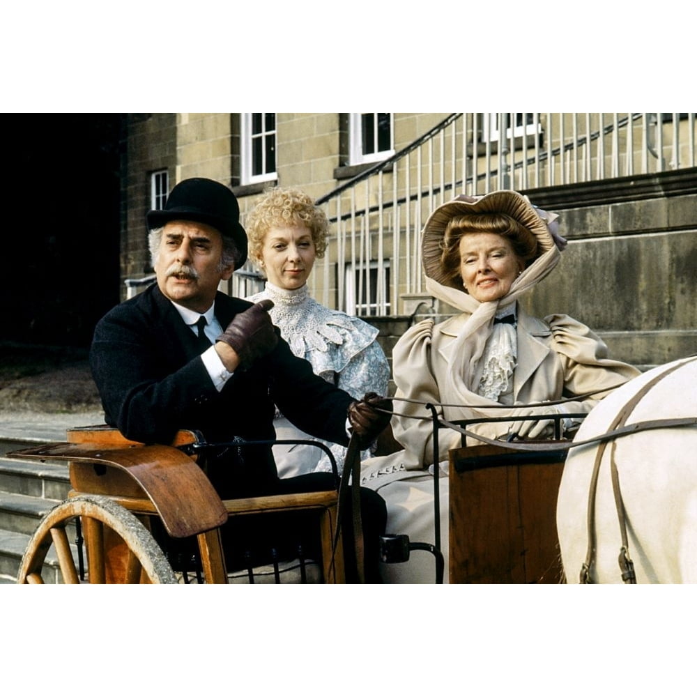 The Corn Is Greener Artro Morris Anna Massey Katharine Hepburn 1979 ...