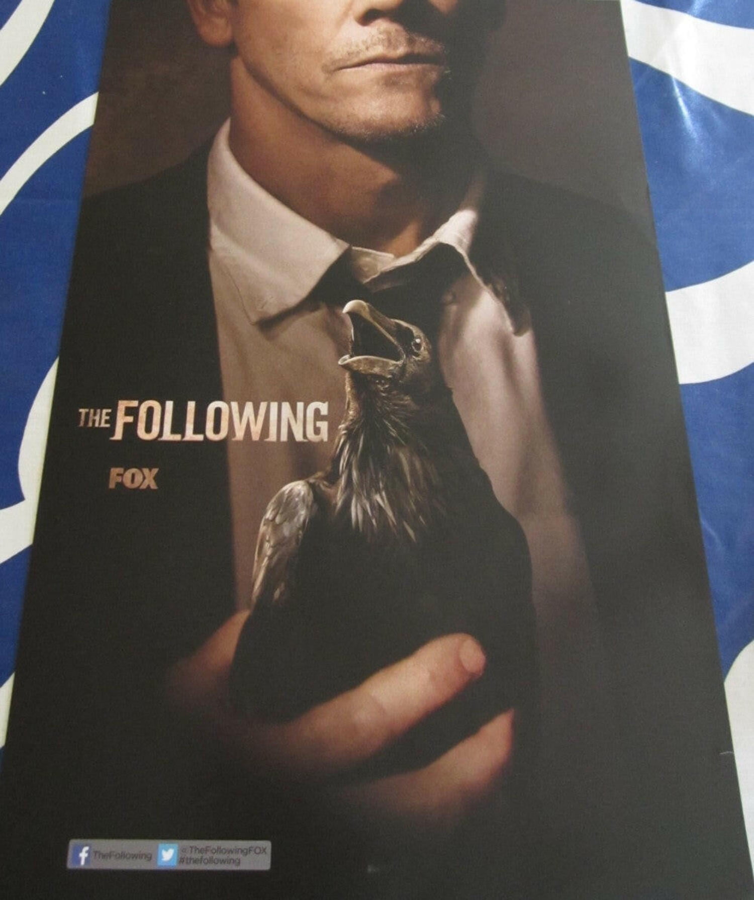 The Following 2013 Comic-Con 11x17 mini promo poster (Kevin Bacon ...