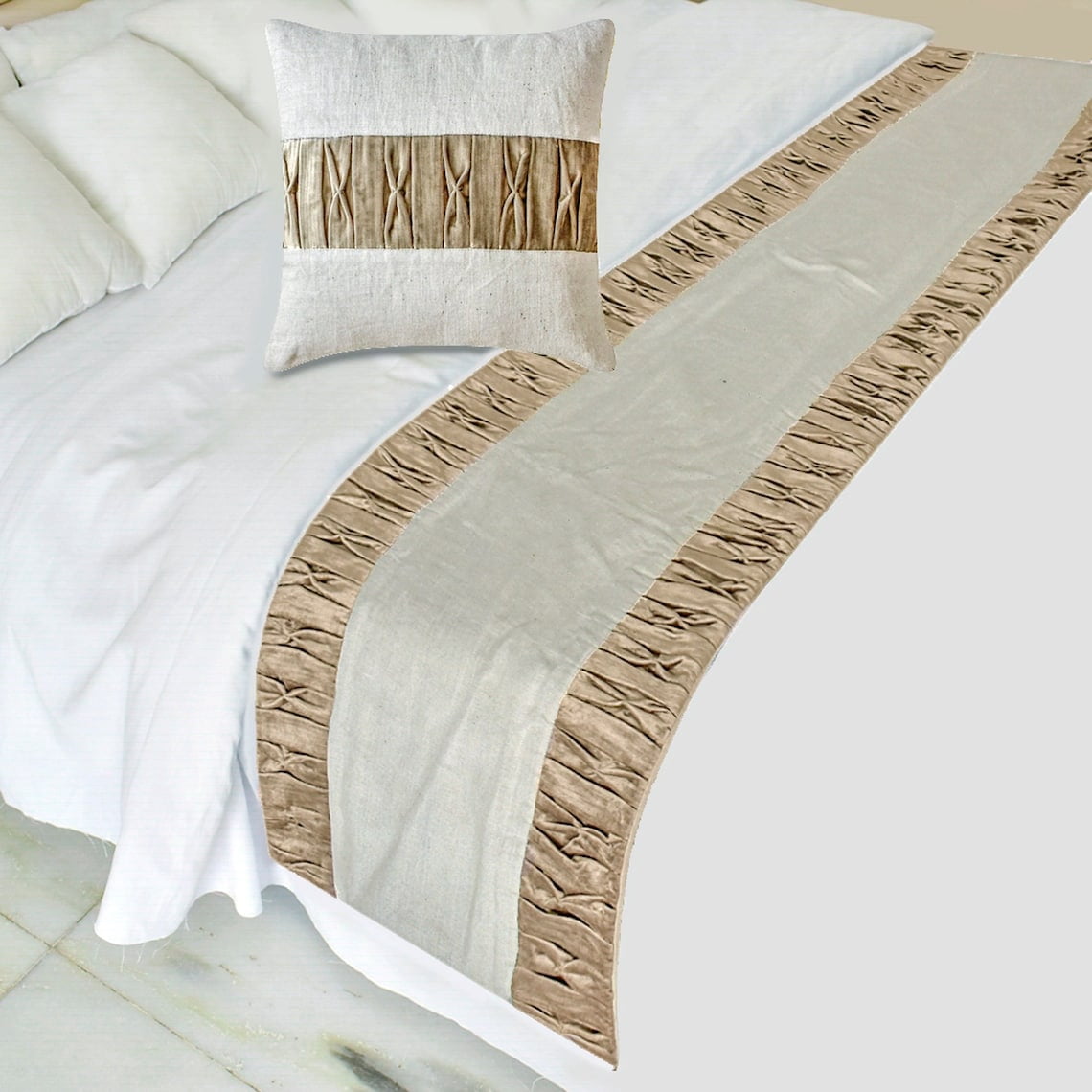 The HomeCentric King / Queen / Twin Brown Decorative King 90"x18" Bed ...