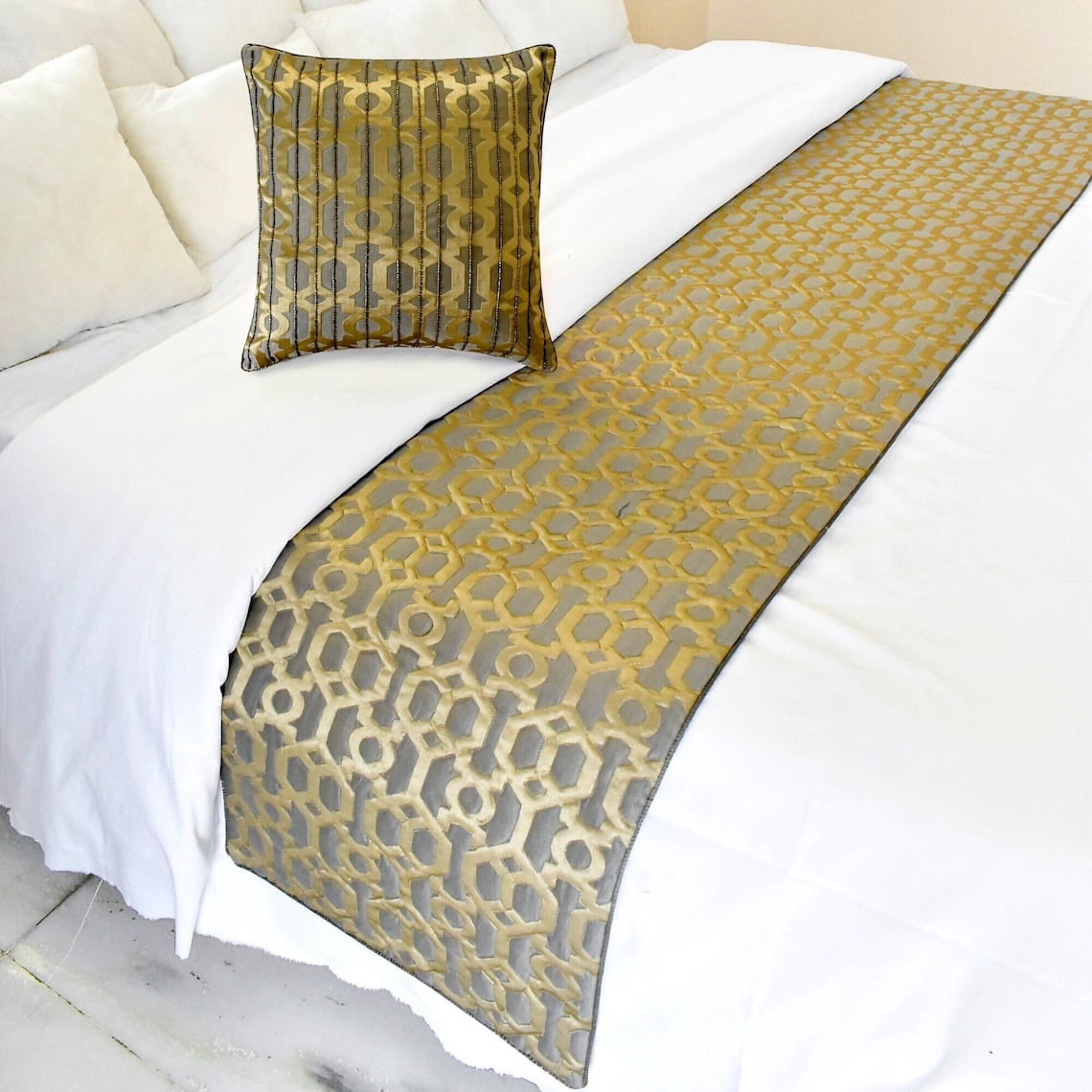 The HomeCentric King / Queen / Twin Gold & Grey Designer Full 68"x18 ...
