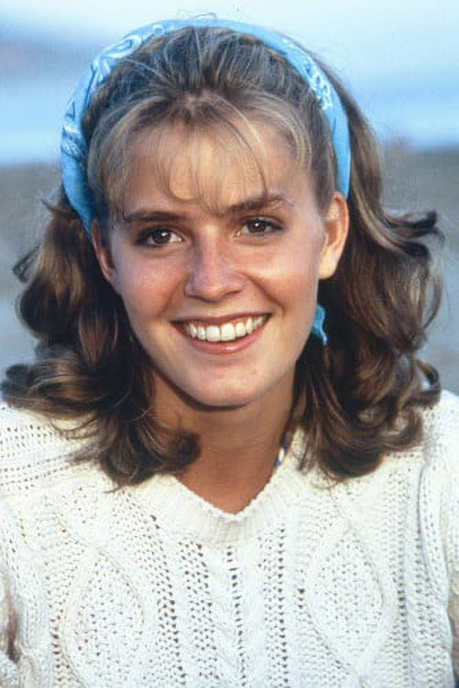 The Karate Kid Elisabeth Shue 24x36 Poster - Walmart.com