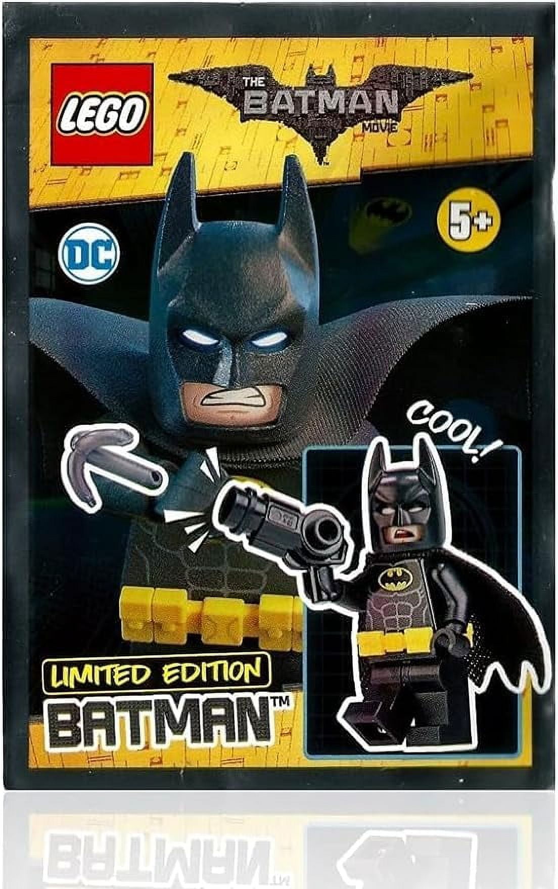 The LEGO Batman Movie MiniFigure - Batman with Utility Belt & Grapple ...
