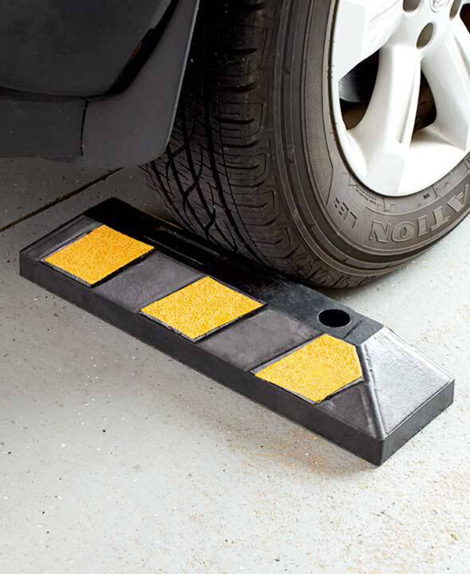 The Lakeside Collection Commercial Grade Heavy-Duty Curb Wheel Stop ...