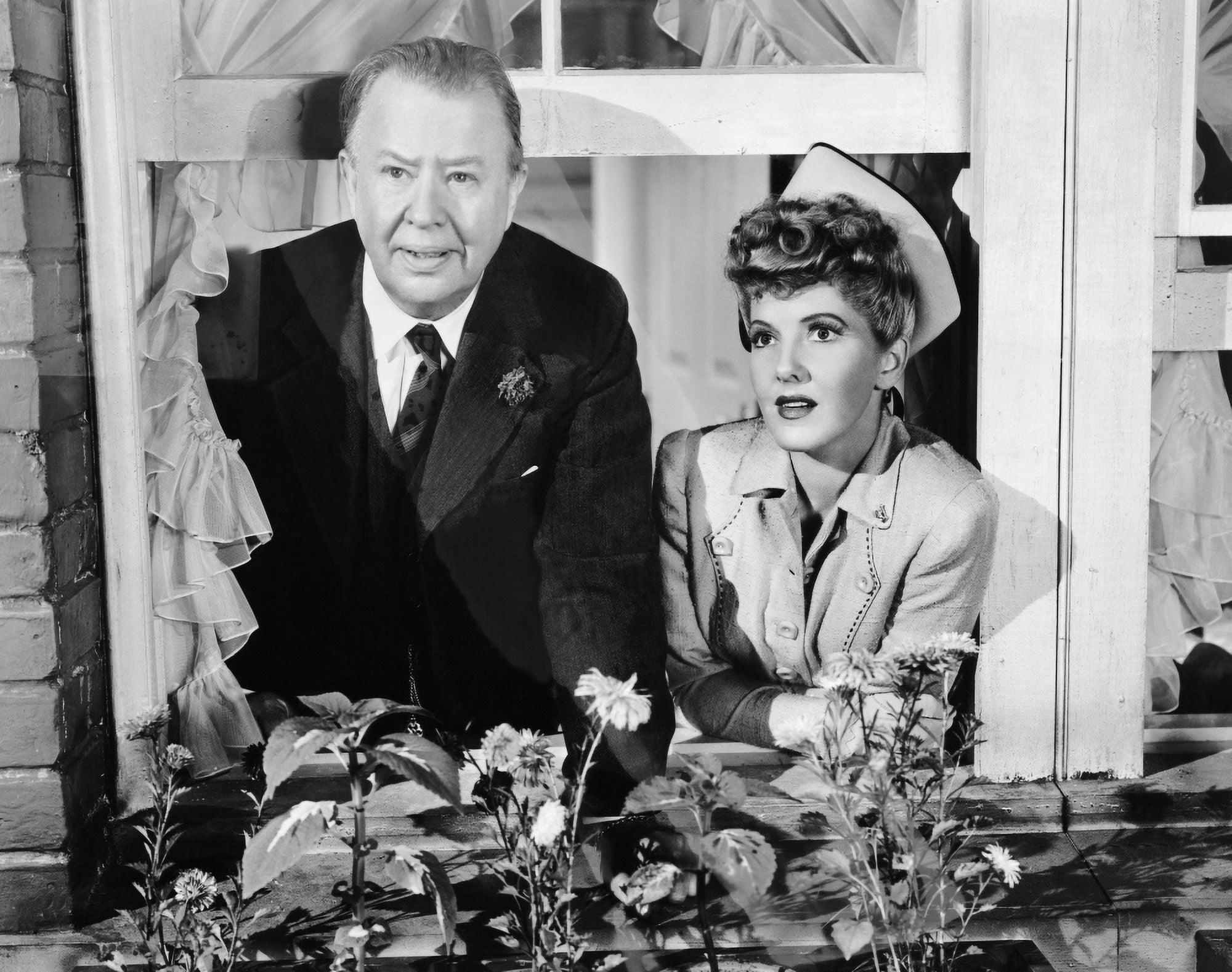 The More The Merrier From Left Charles Coburn Jean Arthur 1943 Photo ...