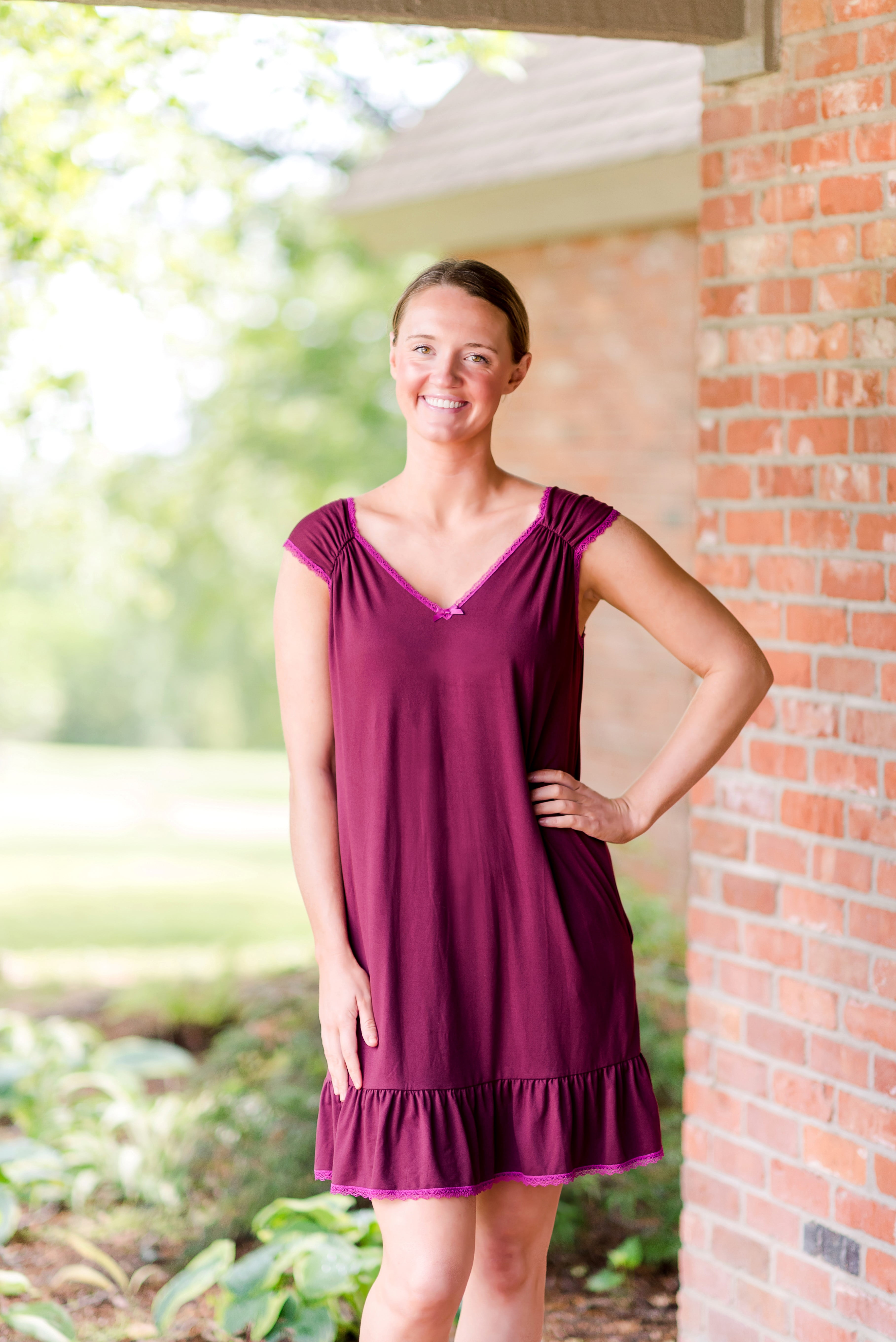 The Pioneer Woman Women's Sleep Chemise with Lace Trim and Pockets ...