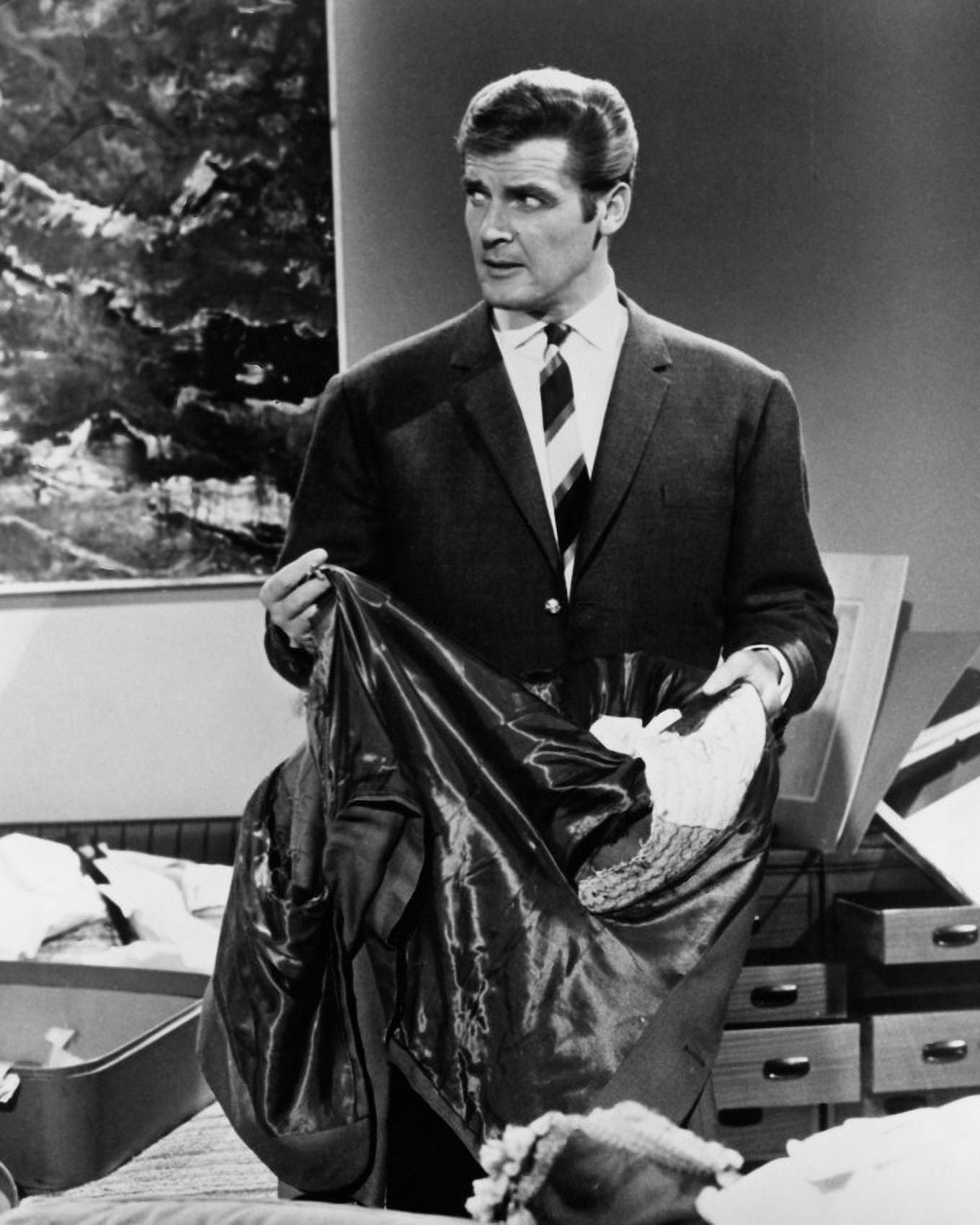 The Saint Roger Moore As Simon Templar TV Show 24x36 Classic Hollywood ...